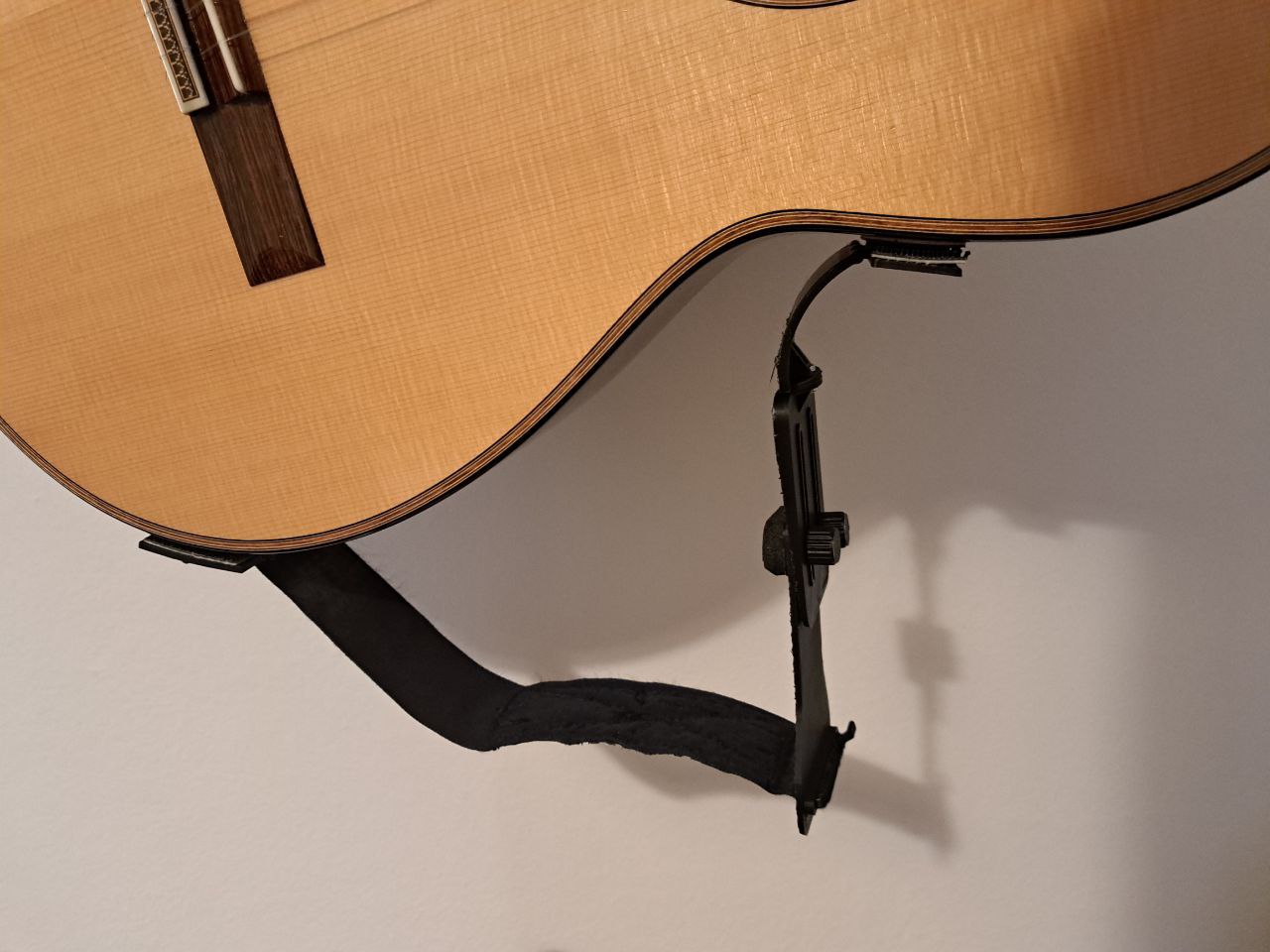 Guitar hold / Guitar support by Stéphan | Download free STL model ...