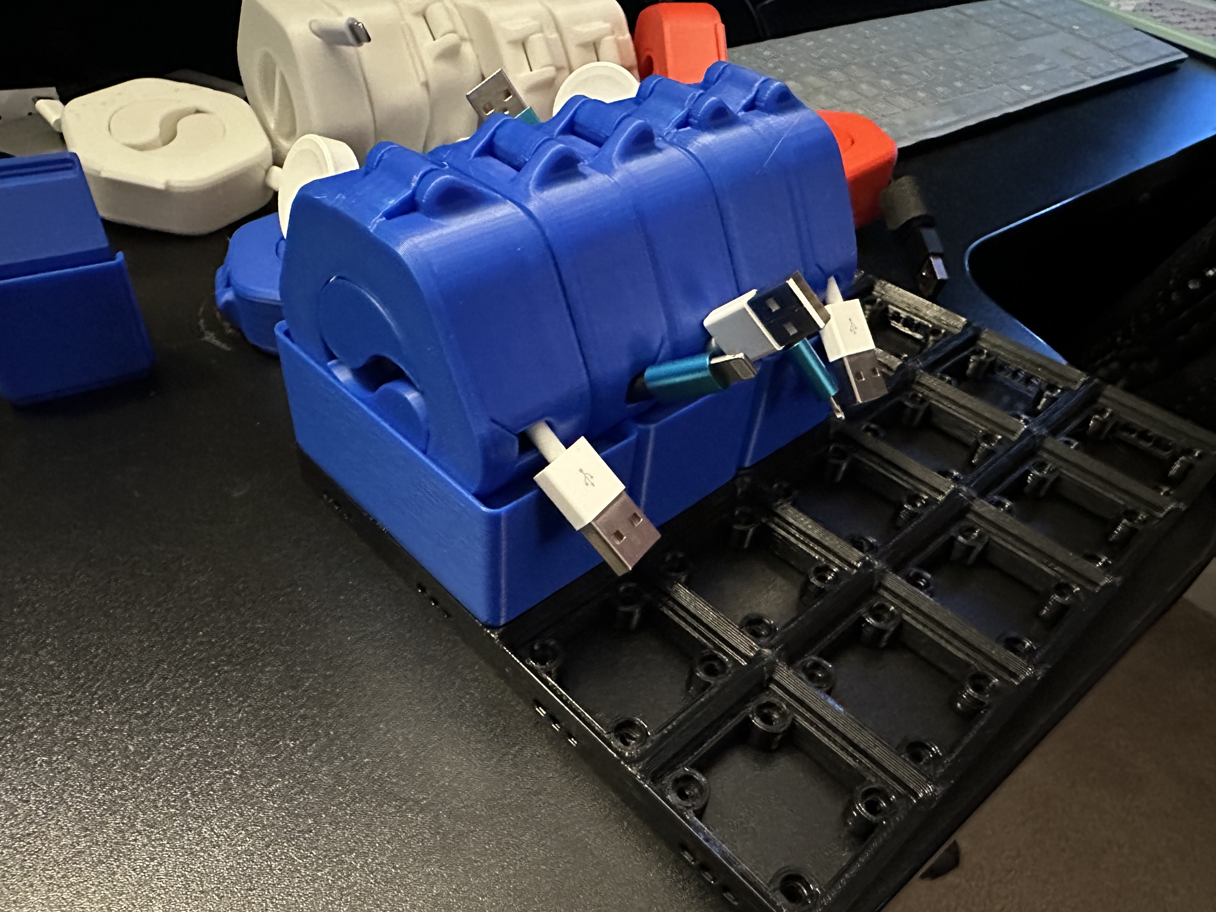 Extendable Gridfinity Trays for Portable Cable Organizer / Winder by cim | Download free STL ...