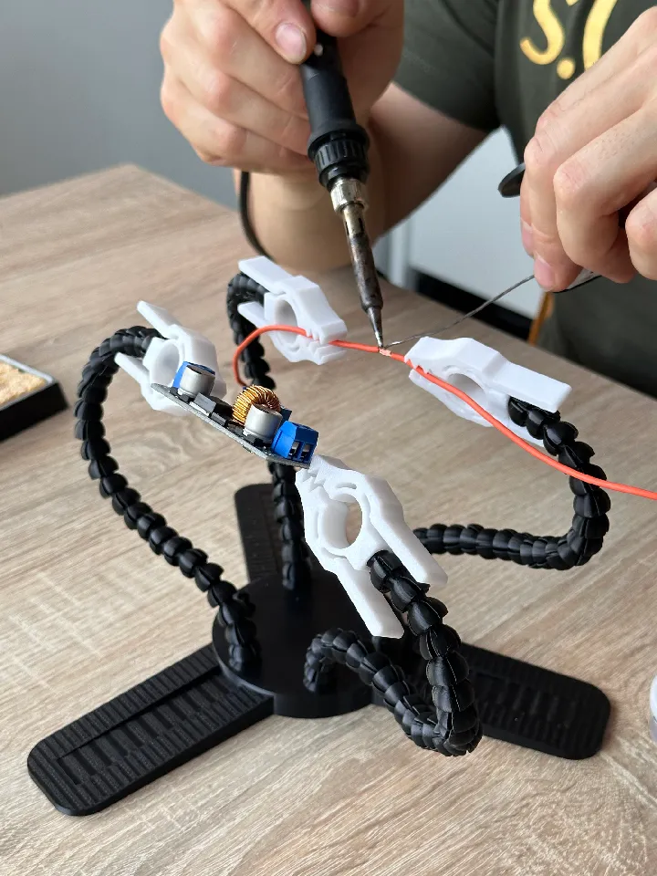 Soldering Tool Holder Flexible Arms helping hands by 3Dmar | Download ...