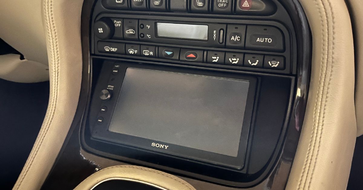 Sony XAV Screen to Jaguar X308 radio mount by Olenof | Download free ...