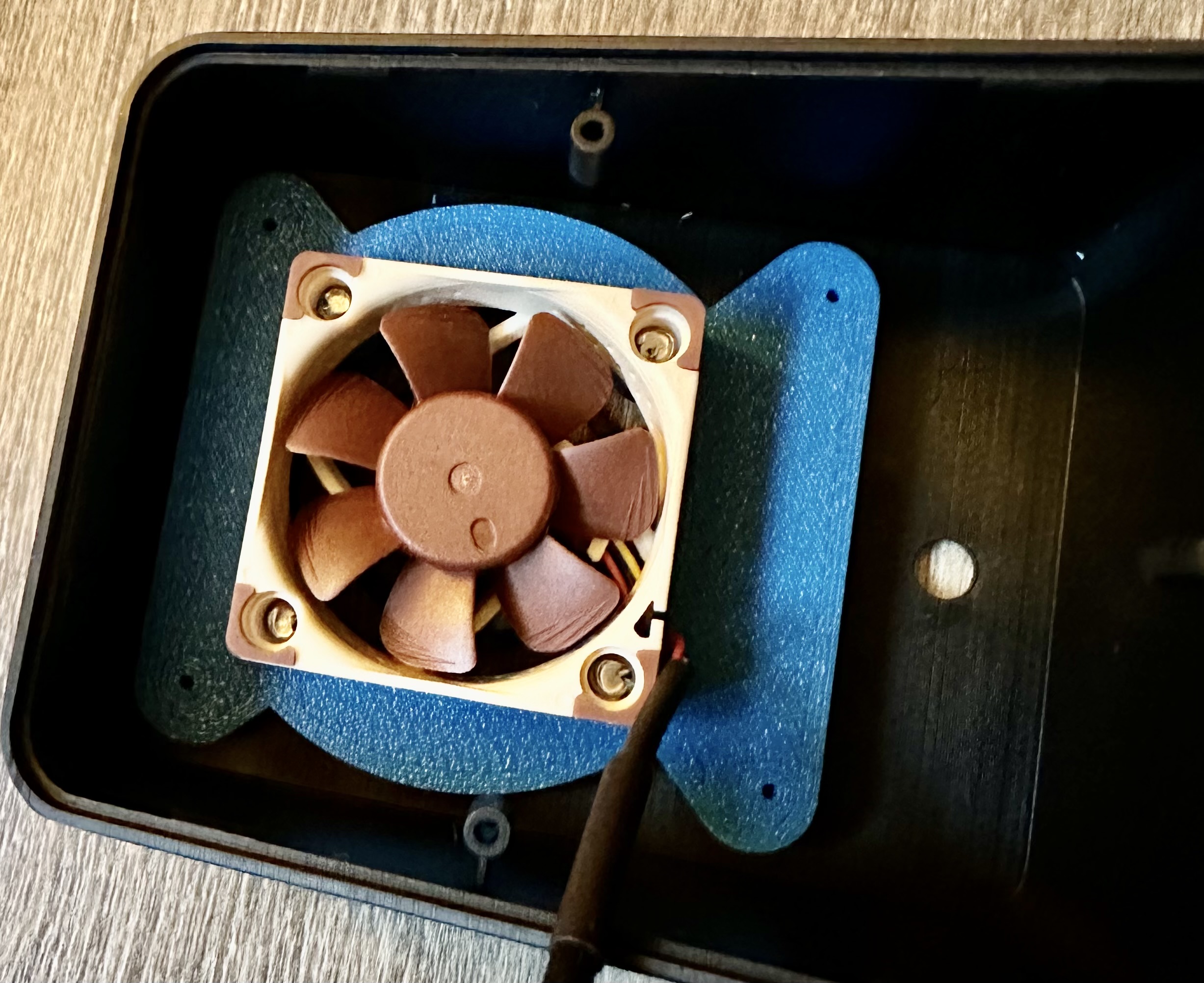 Radxa Penta SATA Hat Case Fan Mount par James | Téléchargez ...