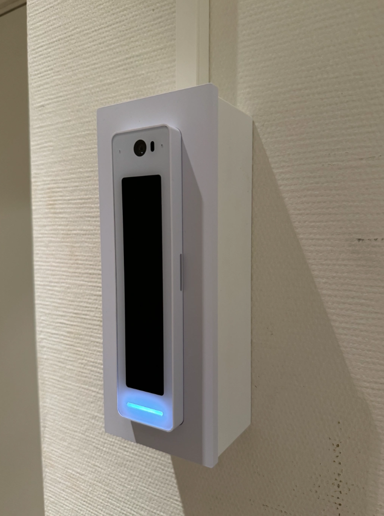 UniFi UA-G2-Pro Wall Adapter by Stigern | Download free STL model ...