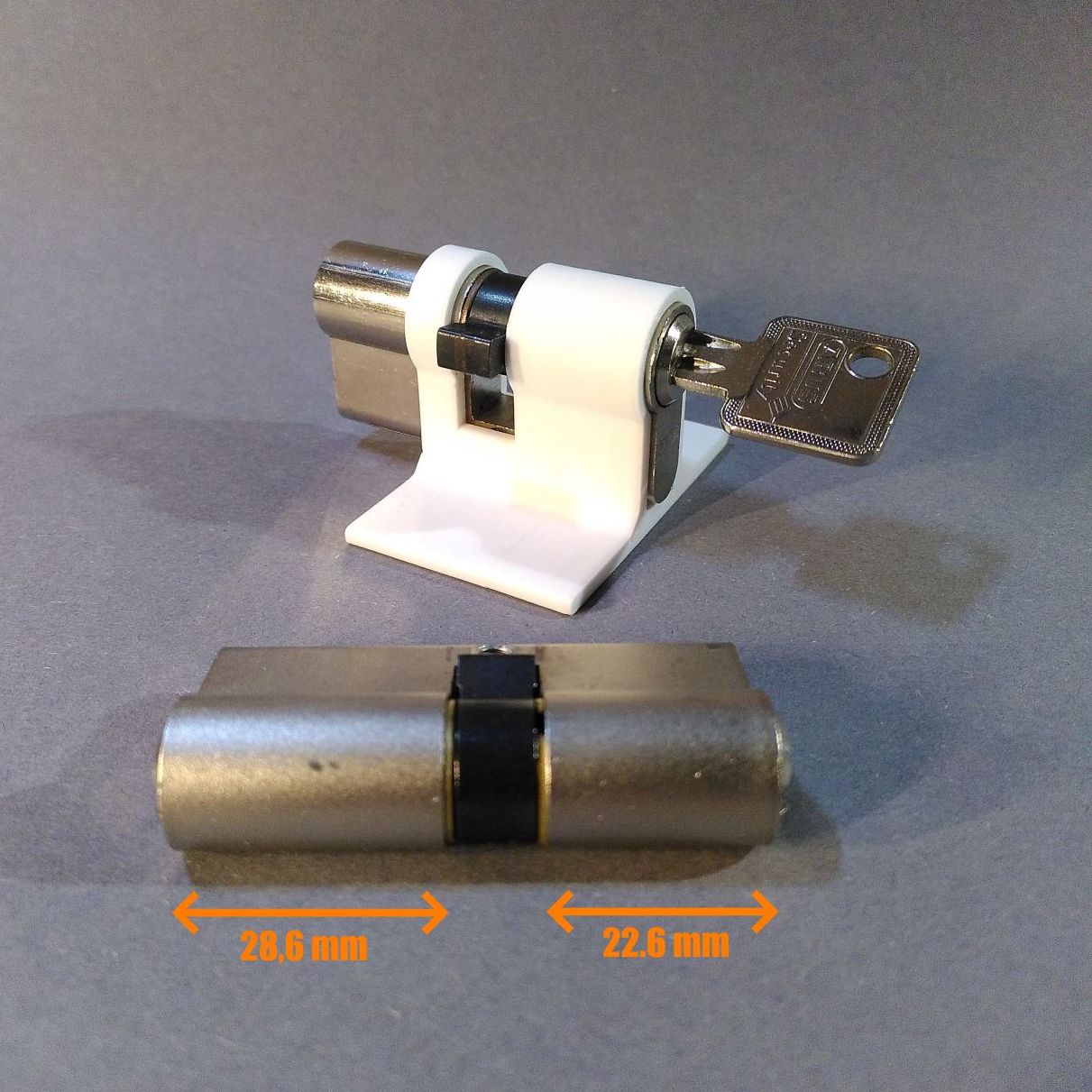 Training lock holder for lockpicking by Trax Beaumont | Download free ...
