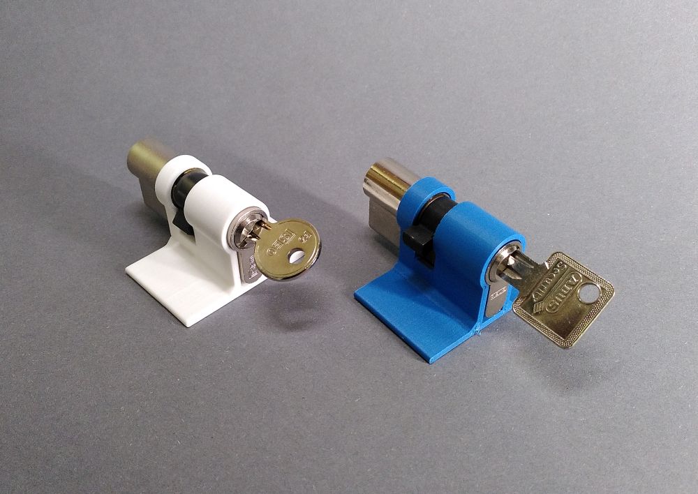 Training lock holder for lockpicking by Trax Beaumont | Download free ...