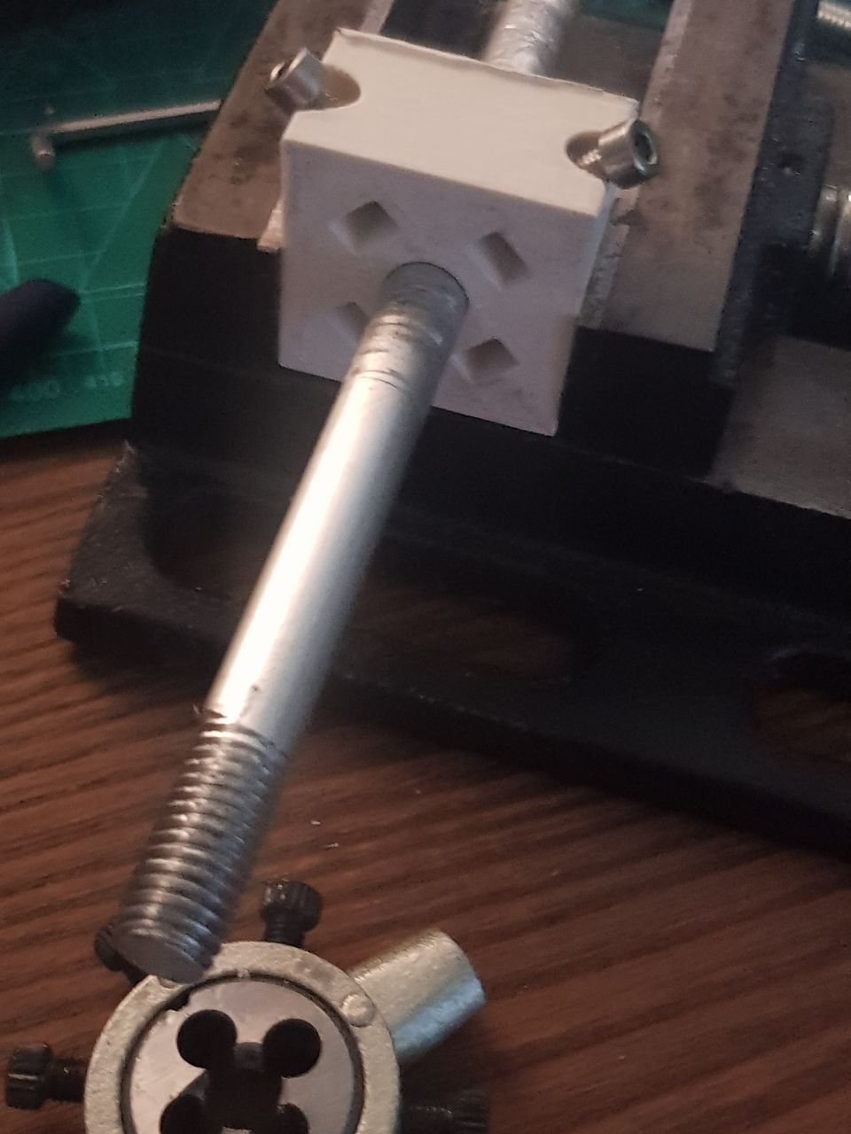 10mm bar threading jig (collet block) by YO3GND | Download free STL ...