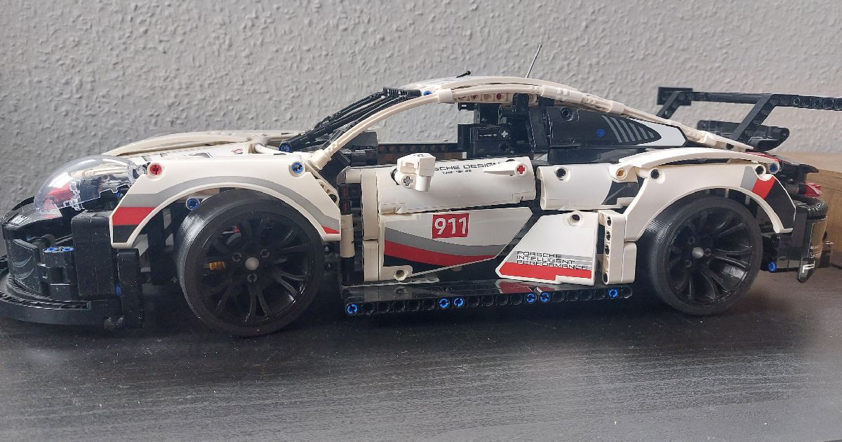 LEGO Porsche 911 RSR Slick Tyres with new Rim by JD | Download free STL ...
