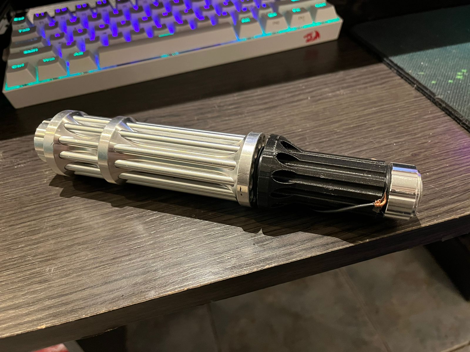 Laser pointer extender for 18650 batteries by Adrian Oliva | Download ...