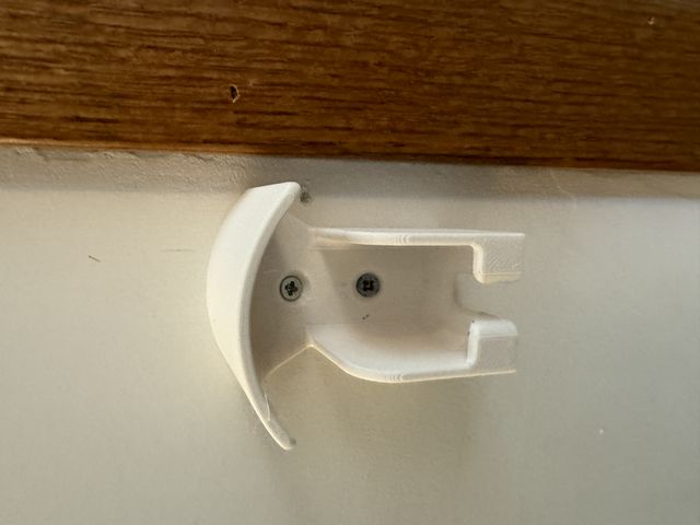 Extension Cord Plug Hanger by Timothy Prestero | Download free STL ...