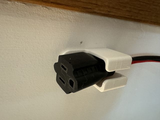 Extension Cord Plug Hanger by Timothy Prestero | Download free STL ...