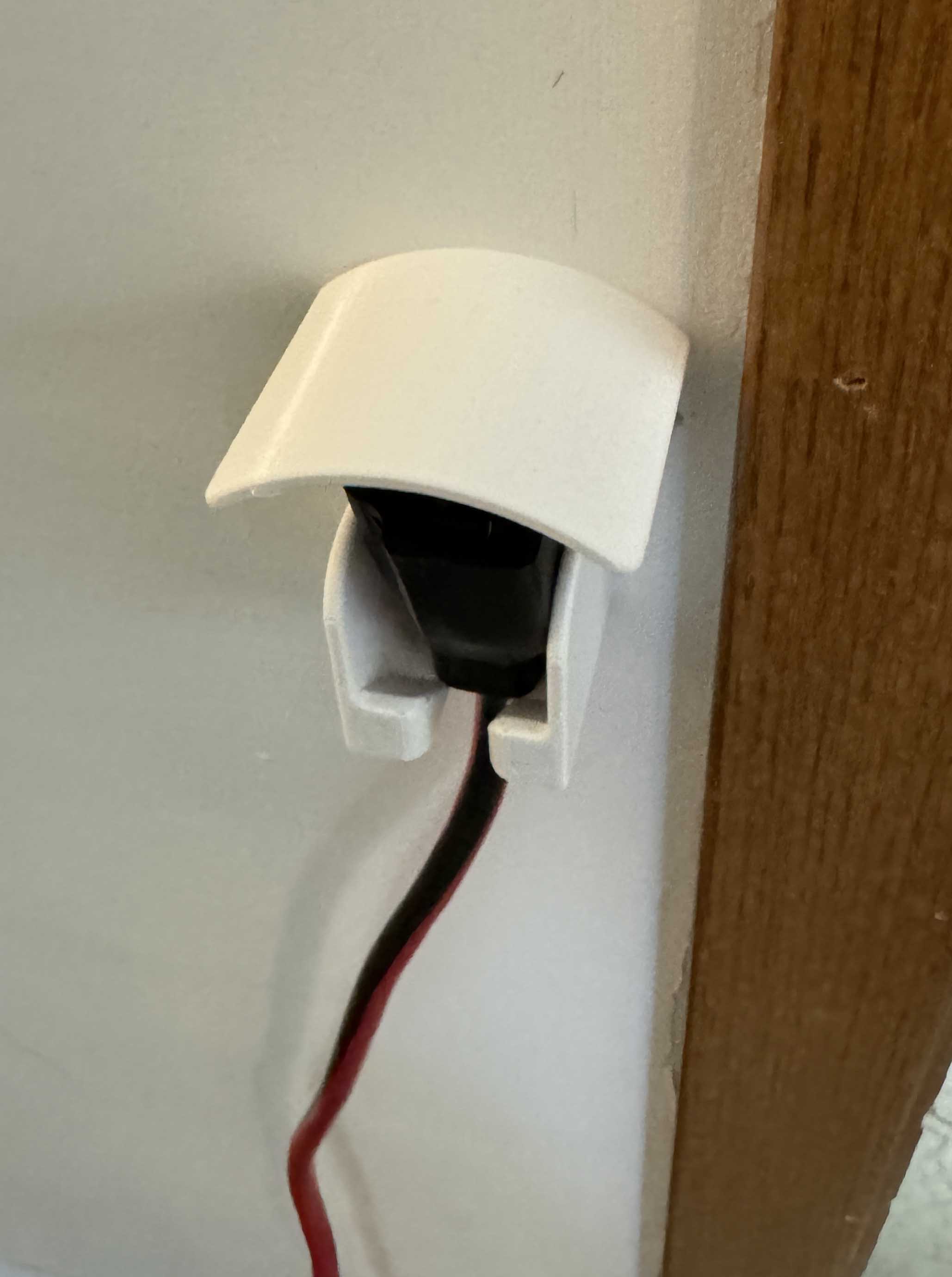 Extension Cord Plug Hanger by Timothy Prestero | Download free STL ...