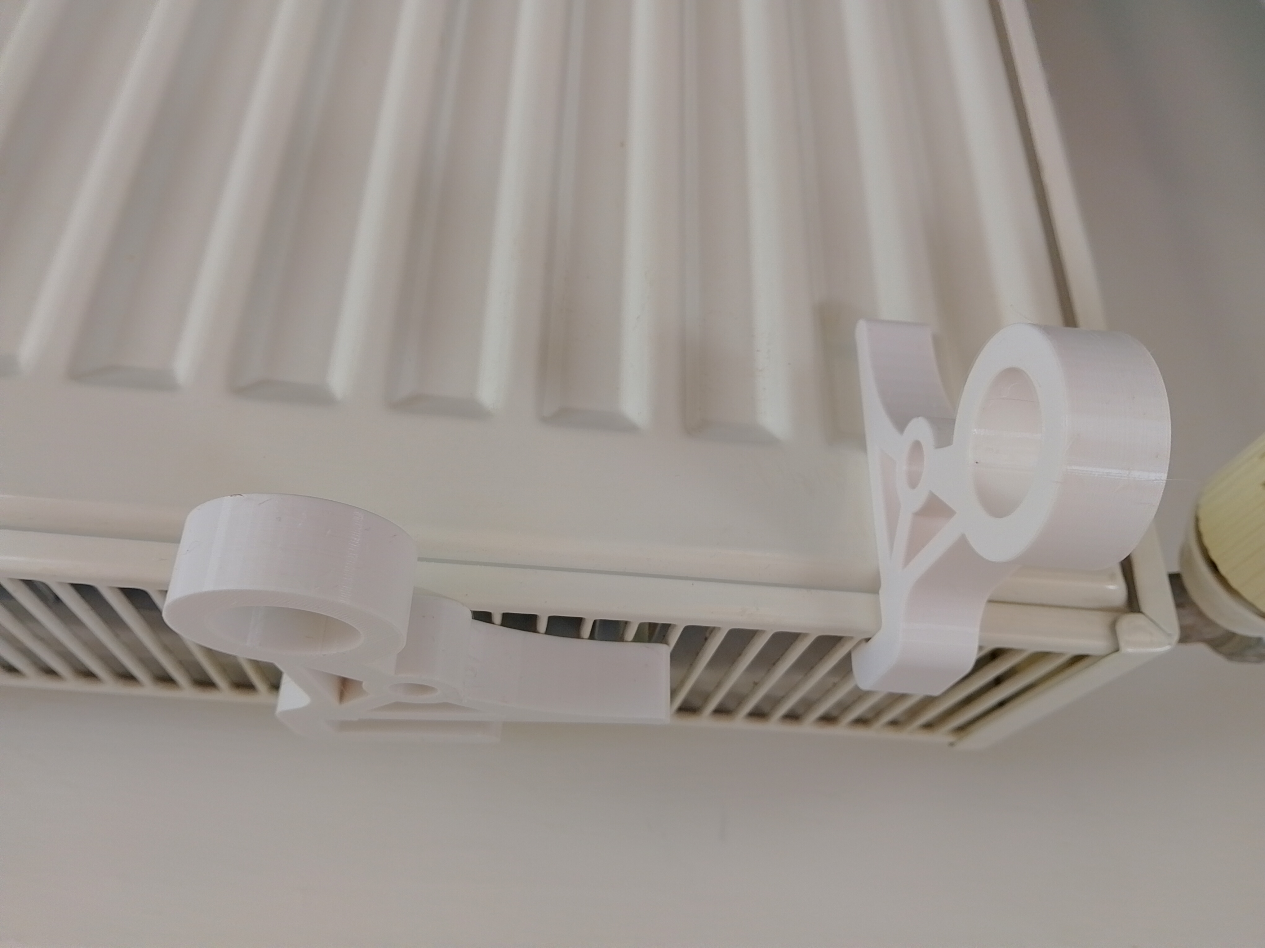 Radiator hanger by Eva Máčová | Download free STL model | Printables.com