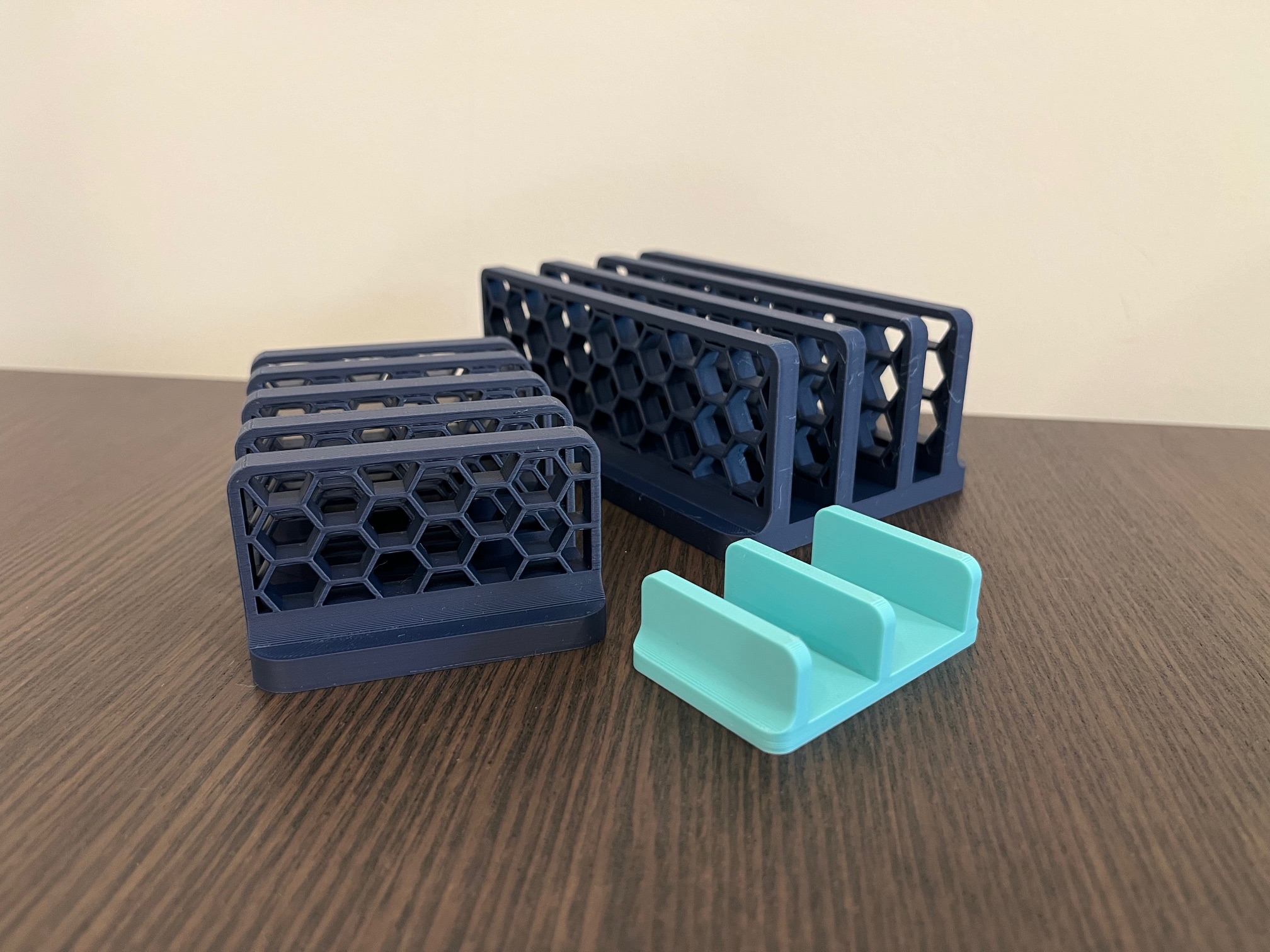 Parametric Device Stand by Jonan Seeley | Download free STL model ...
