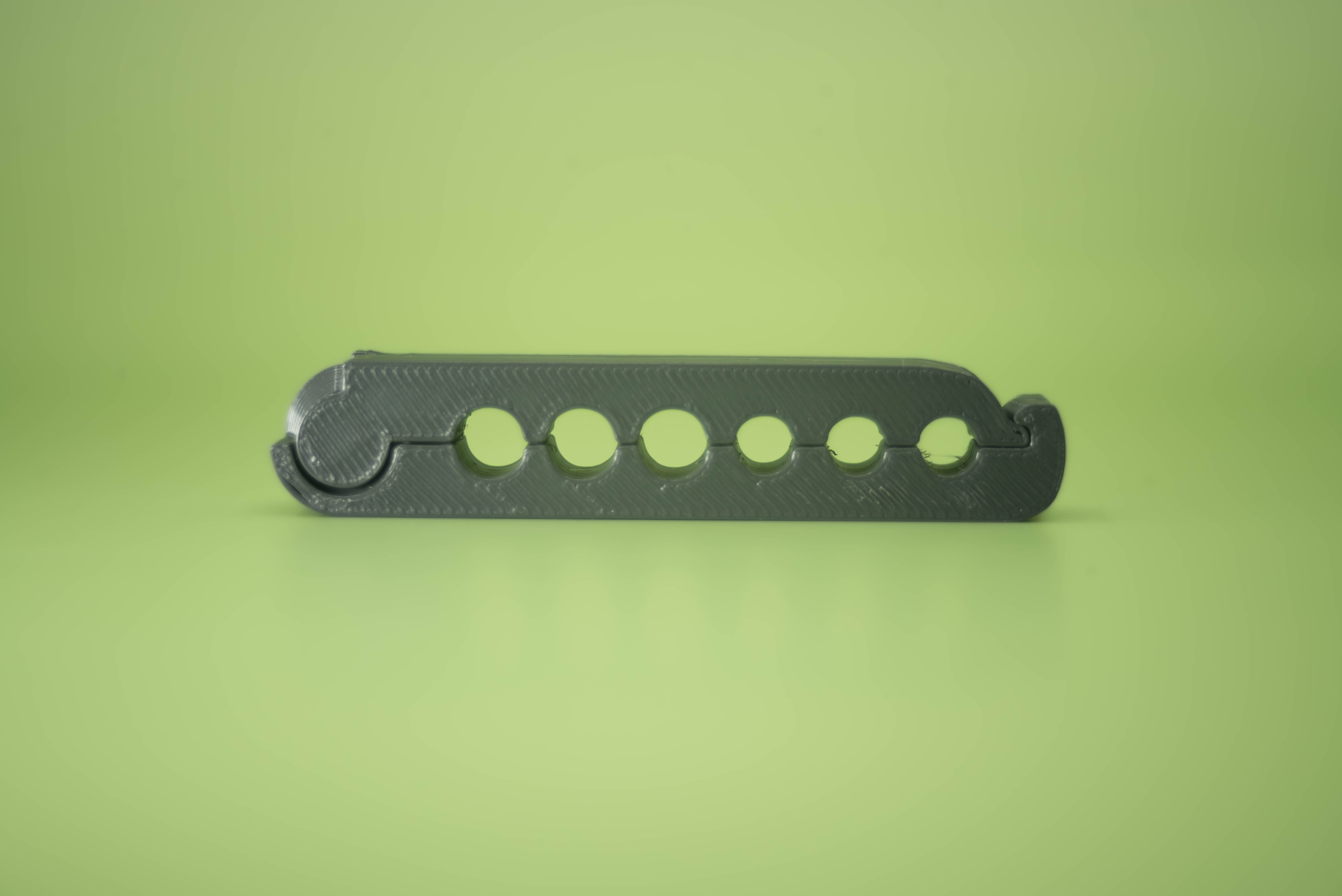 Cable management clip V2 by Reedy | Download free STL model ...