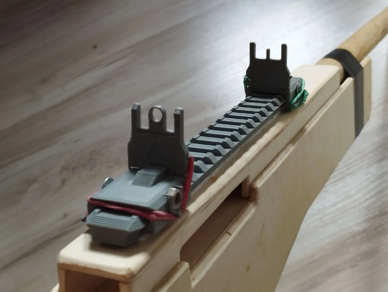 Picatinny rail flip-up iron sights by CrabLeg | Download free STL model ...