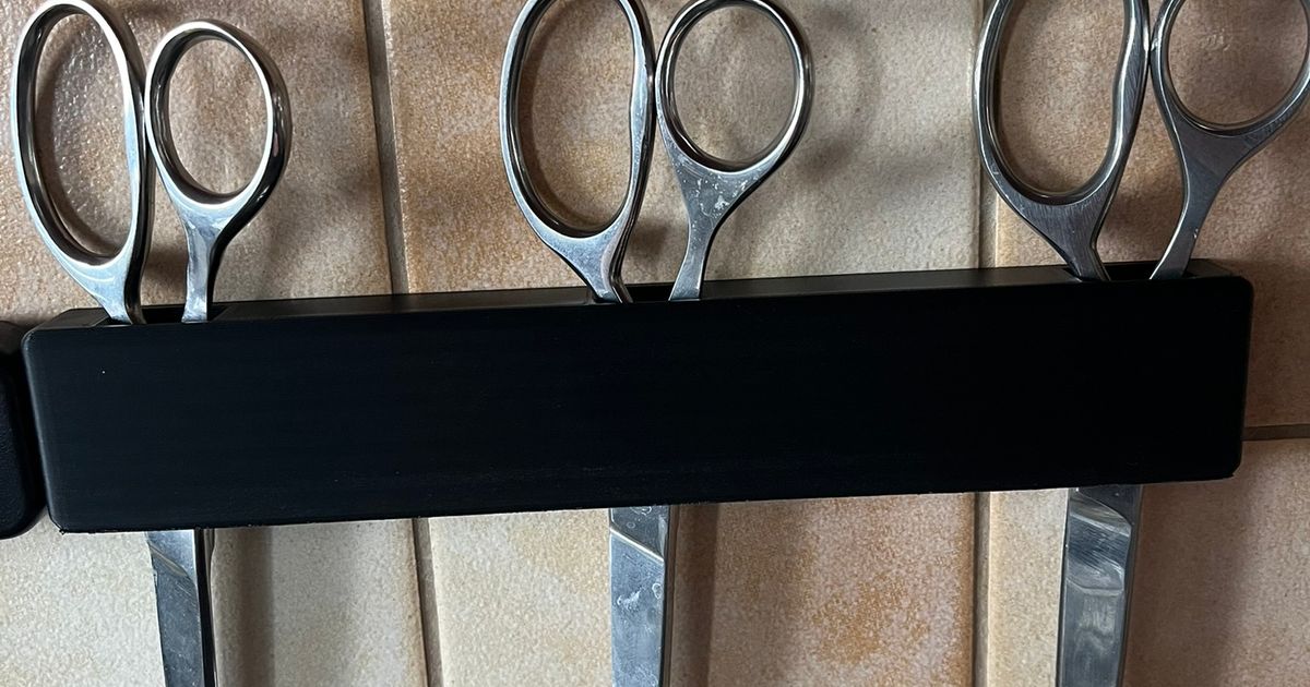 holder for three scissors on the wall by Lukas Čejp | Download free STL ...