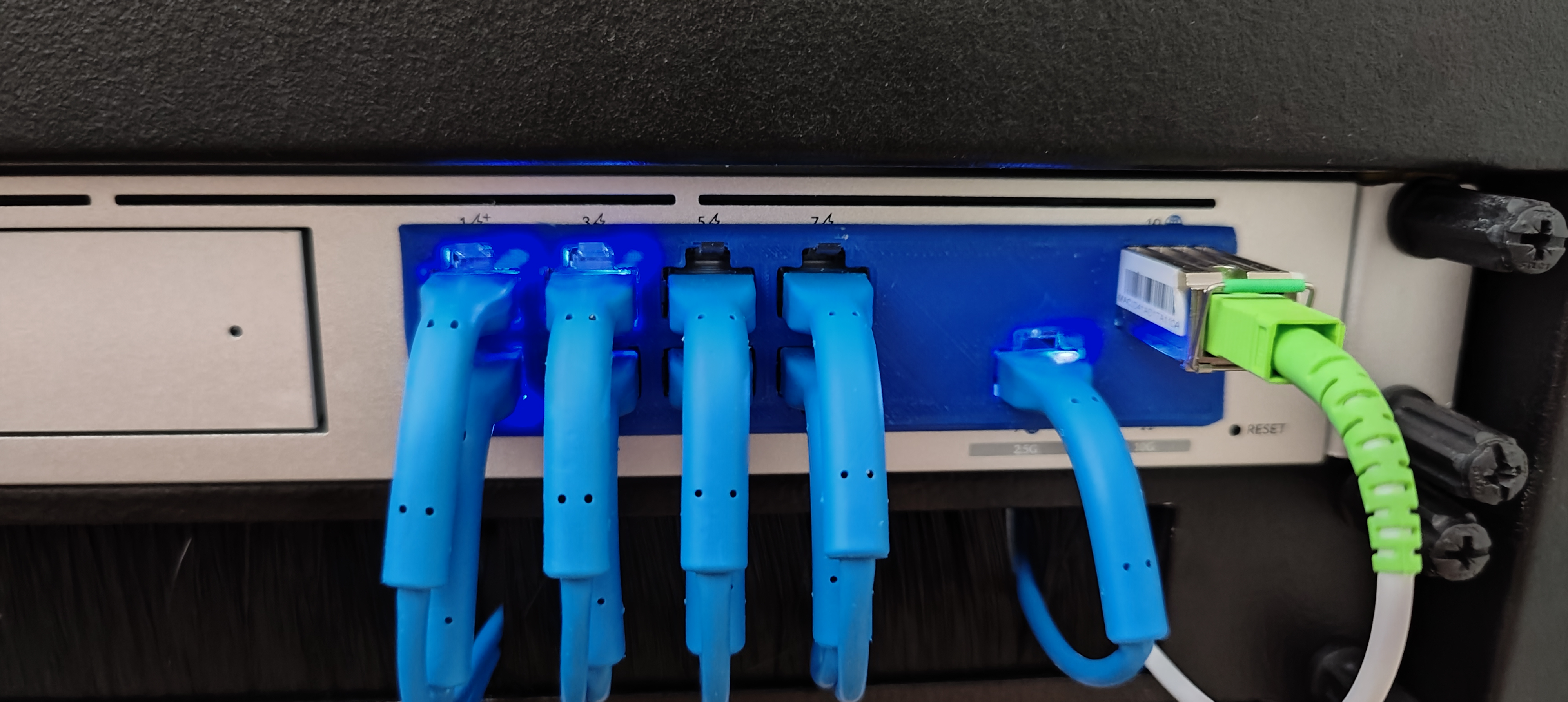 Unifi Dream Machine Pro SE LED Cover por Marcus Kindermann | Descargar ...