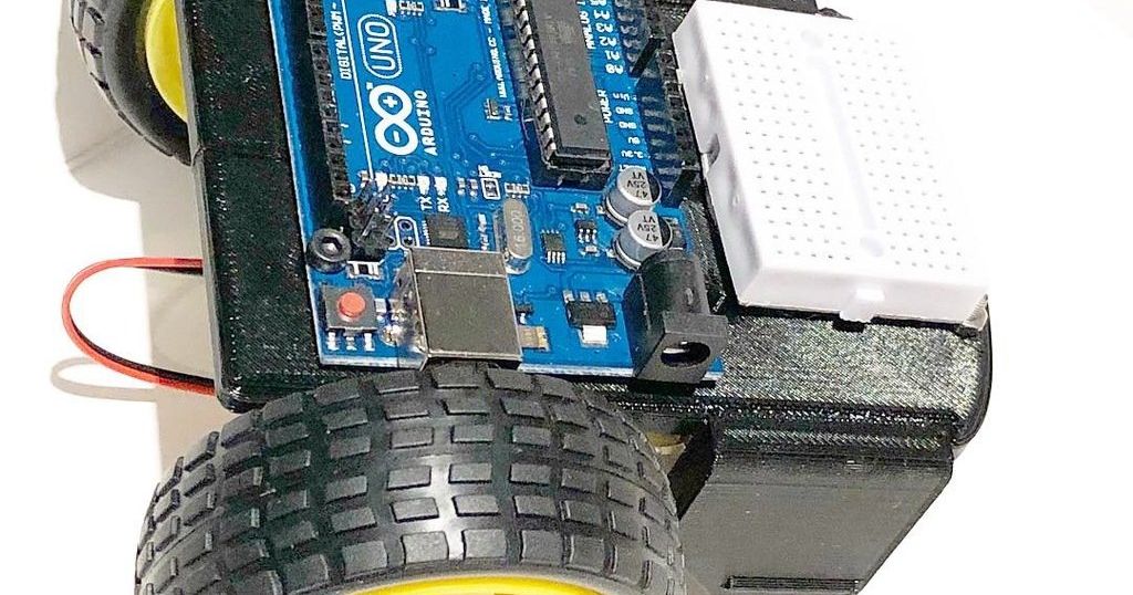 Compact Arduino Robot Chassis by Makerhacks | Download free STL model ...