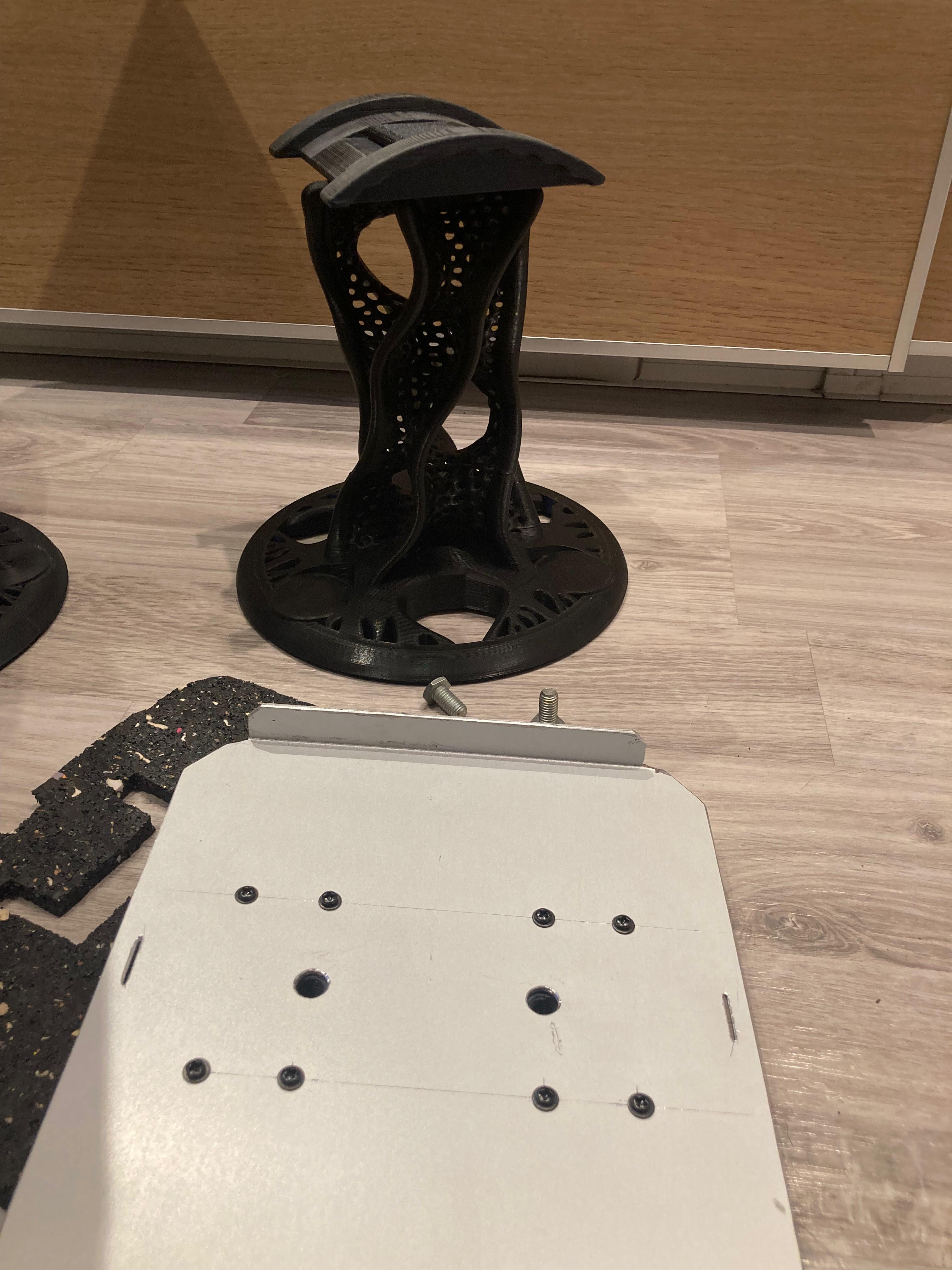 adjustable speaker stand por omaiko | Descargar modelo STL gratuito ...