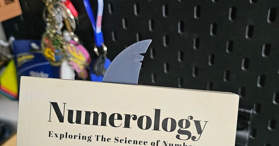 Sharkmark bookmark by This Noise | Download free STL model | Printables.com
