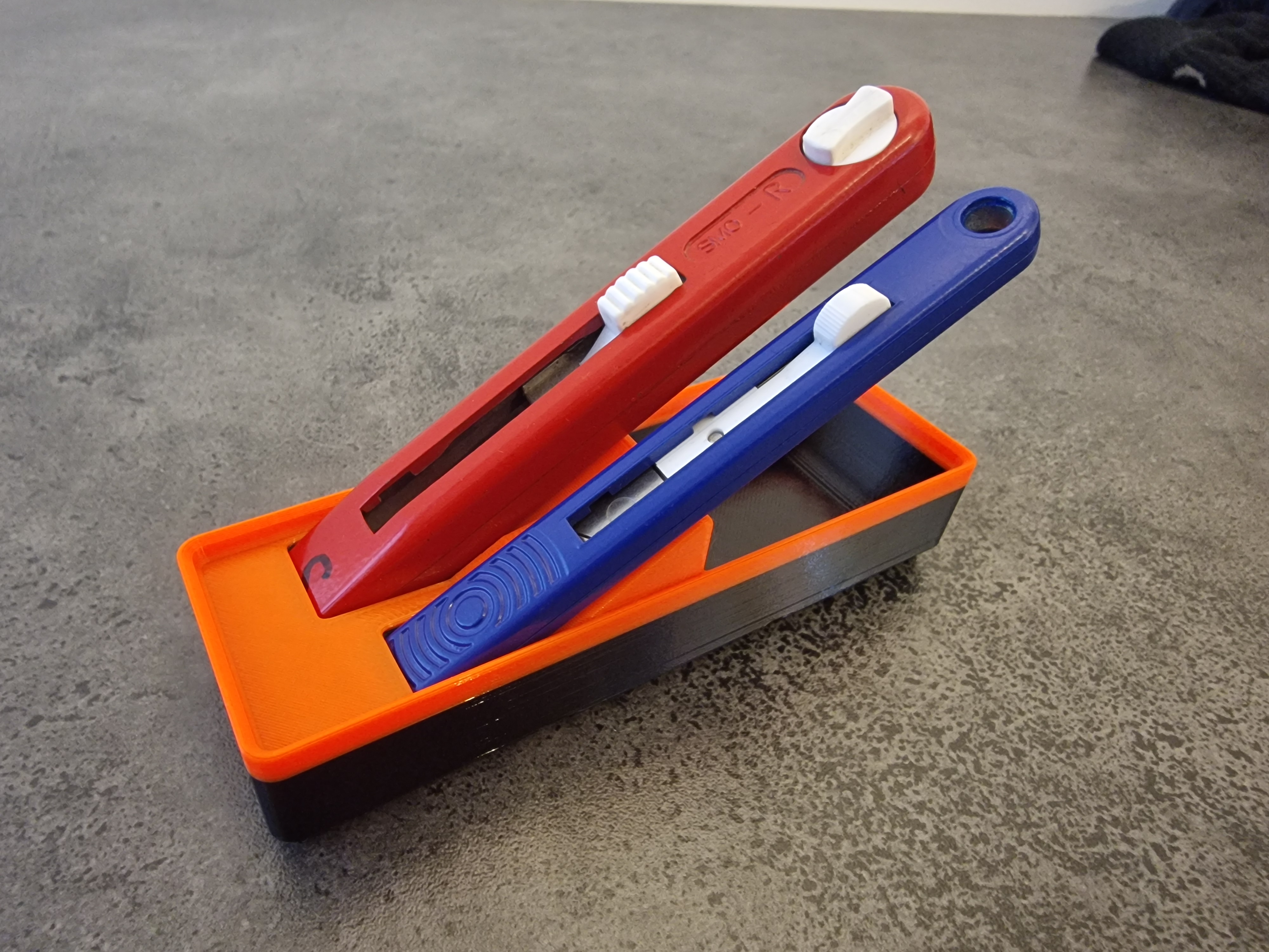 Gridfinity swann morton hobby knife holder 1x3 by Idea2Item | Download ...