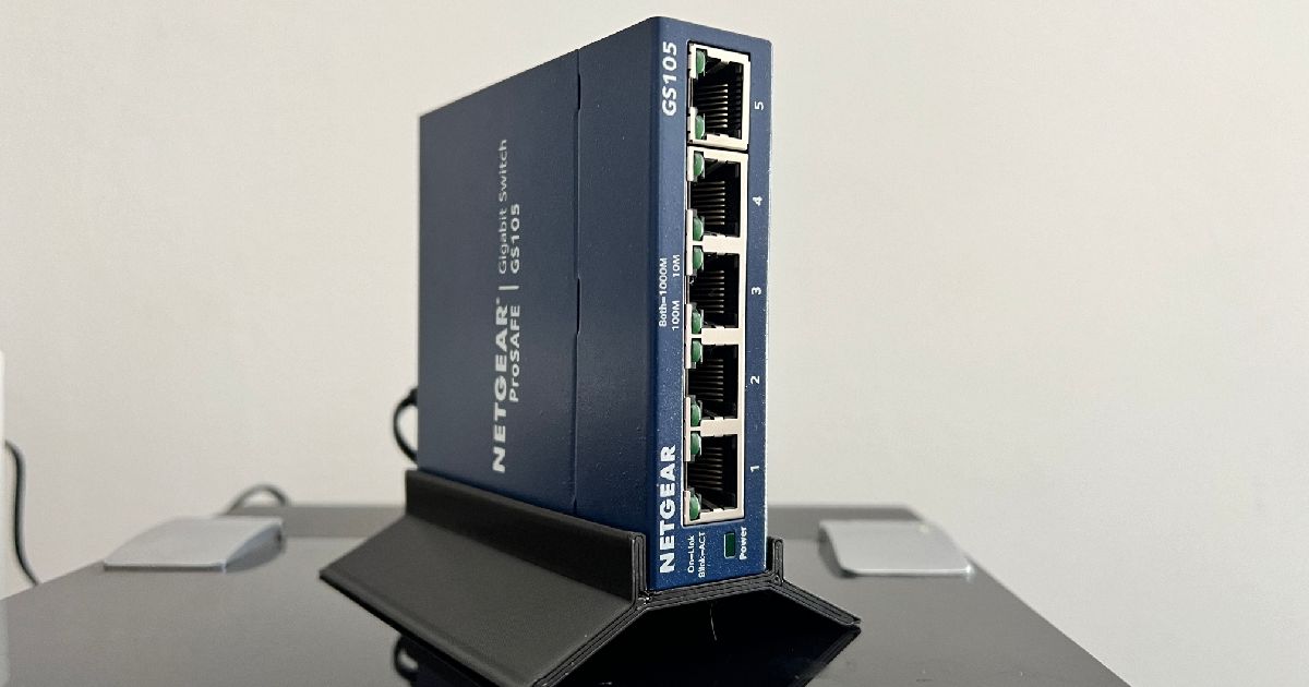 NETGEAR GS105 stand by Martin Jurů | Download free STL model ...