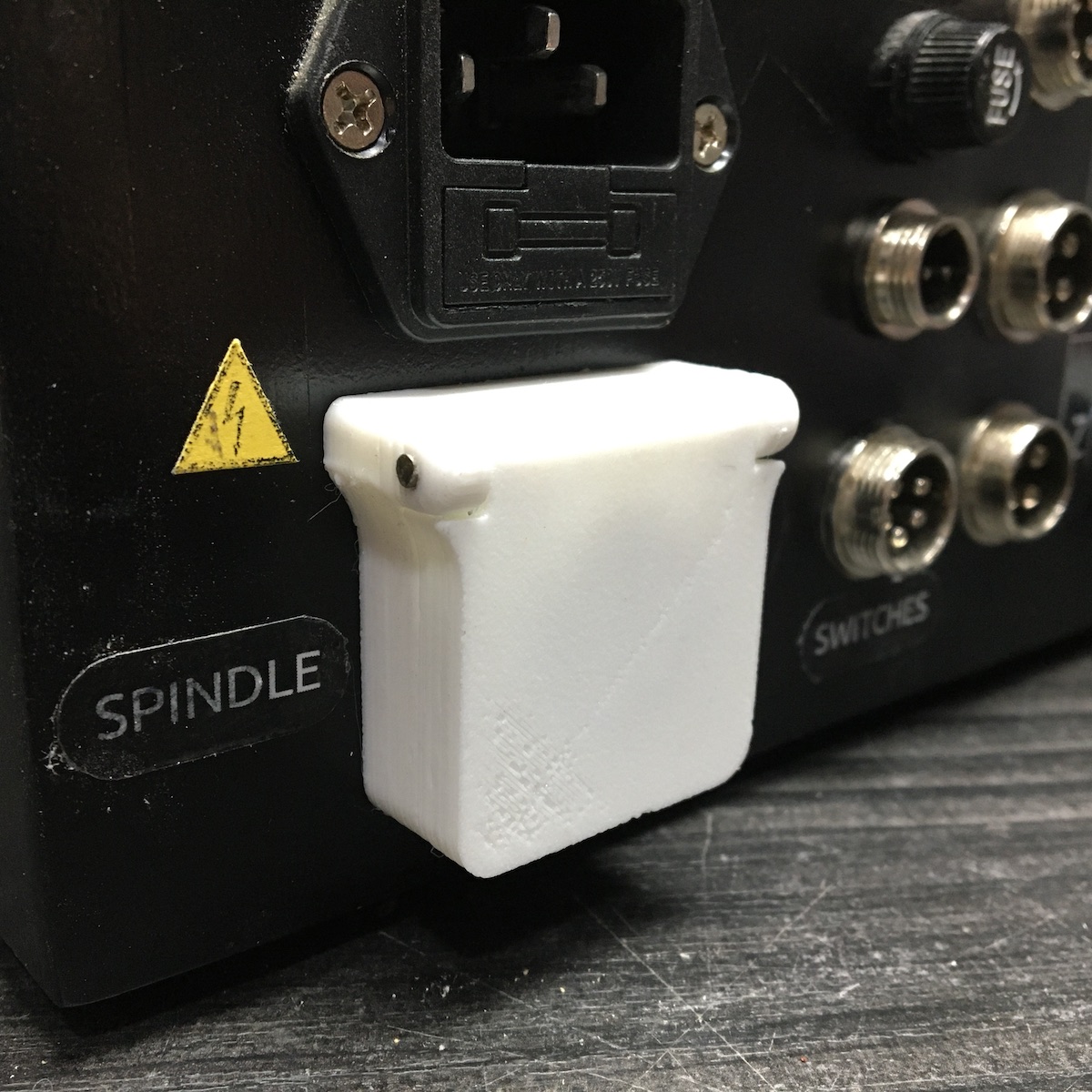 Neutrik PowerCon socket cover by karijo | Download free STL model ...