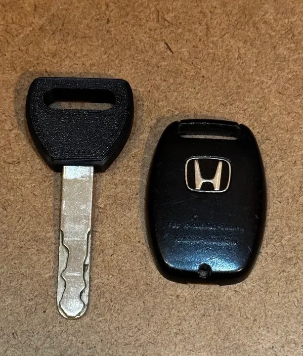 Print in place RFID Honda Key by Two Wheels Online | Download free STL ...