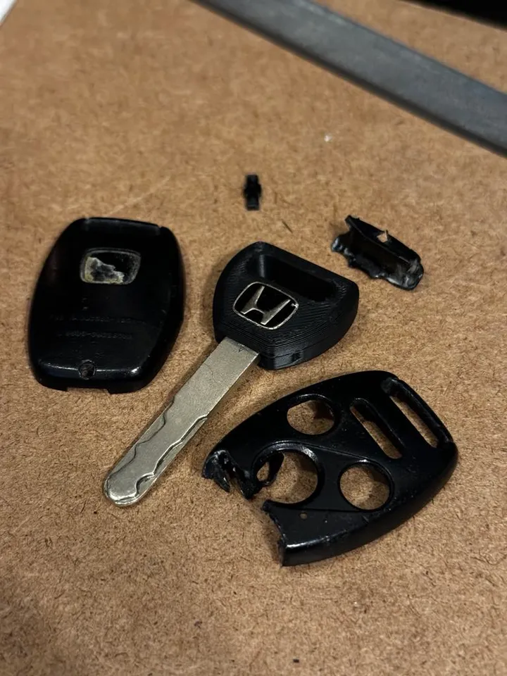 Print in place RFID Honda Key by Two Wheels Online | Download free STL ...