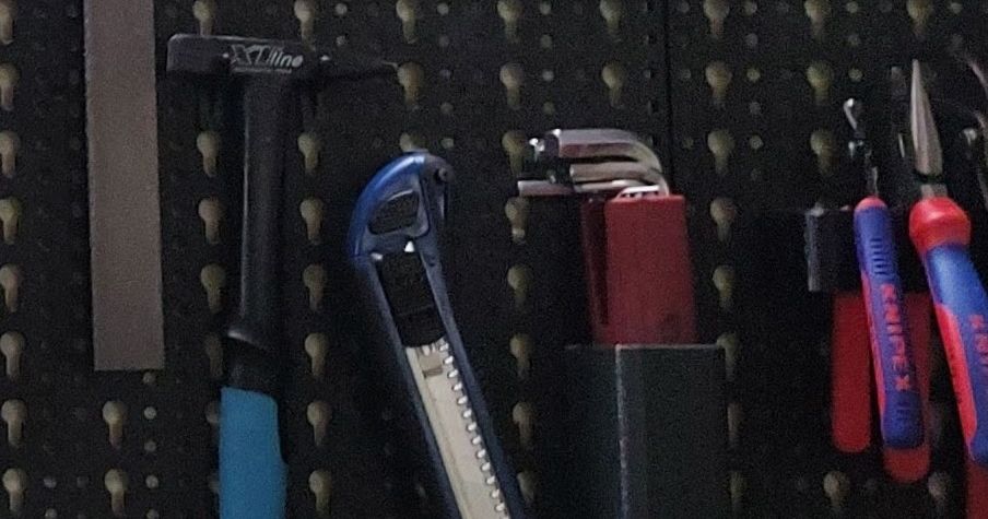 Allen key (inbus) set holder for Parkside pegboard by Václav Blaschke ...