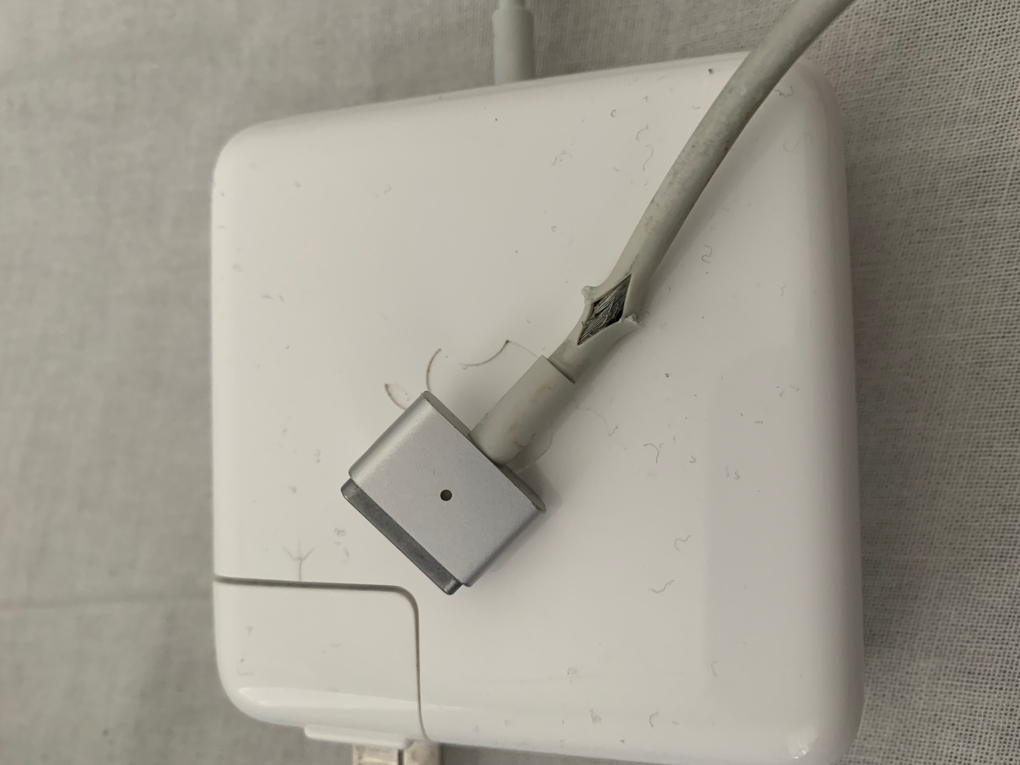 Magsafe 2 Protector by Evan Zhou | Download free STL model | Printables.com