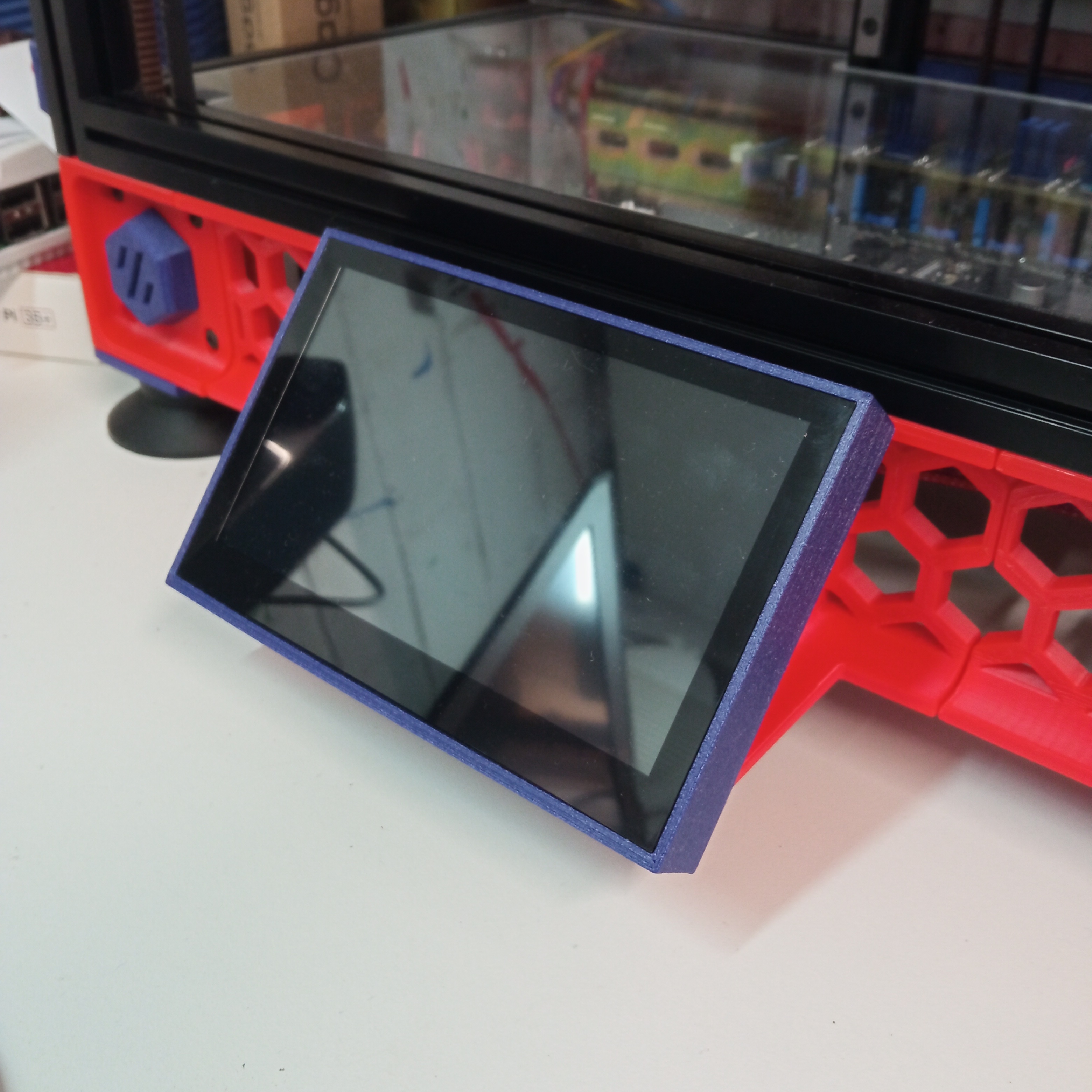 Cheap 4.3" display mount by Rushmere3D | Download free STL model | Printables.com