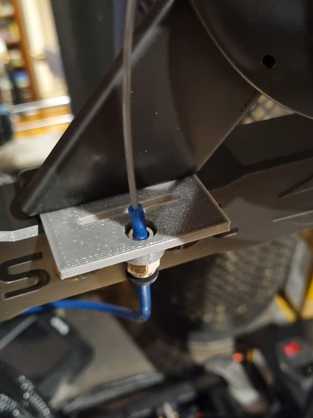 Sovol SV06 (and 6+) Bowden (m10) tube upper support by Zilkk | Download ...
