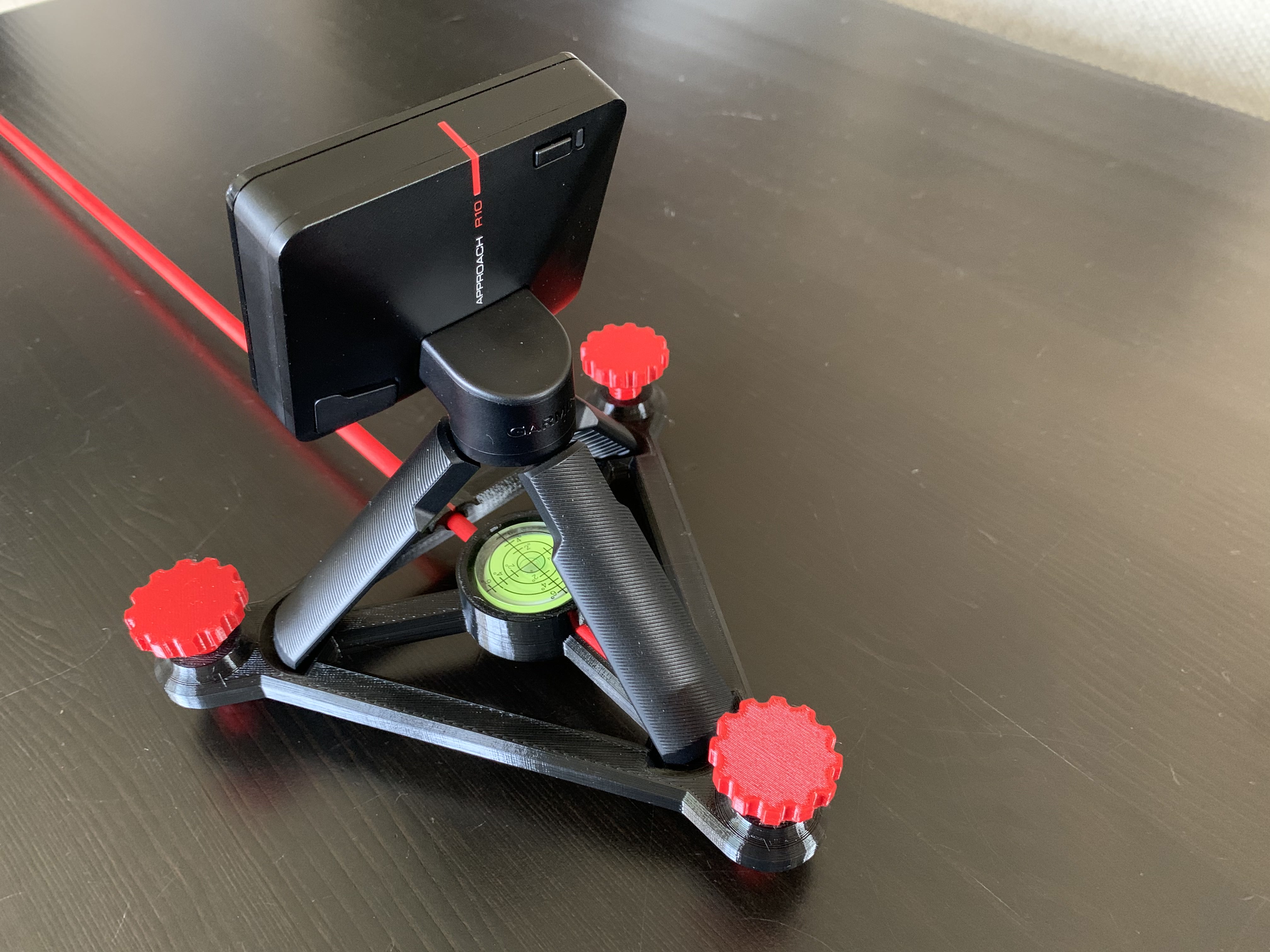 Garmin Approach R10 Golf Launch Monitor Stand - Shot Alignment and ...