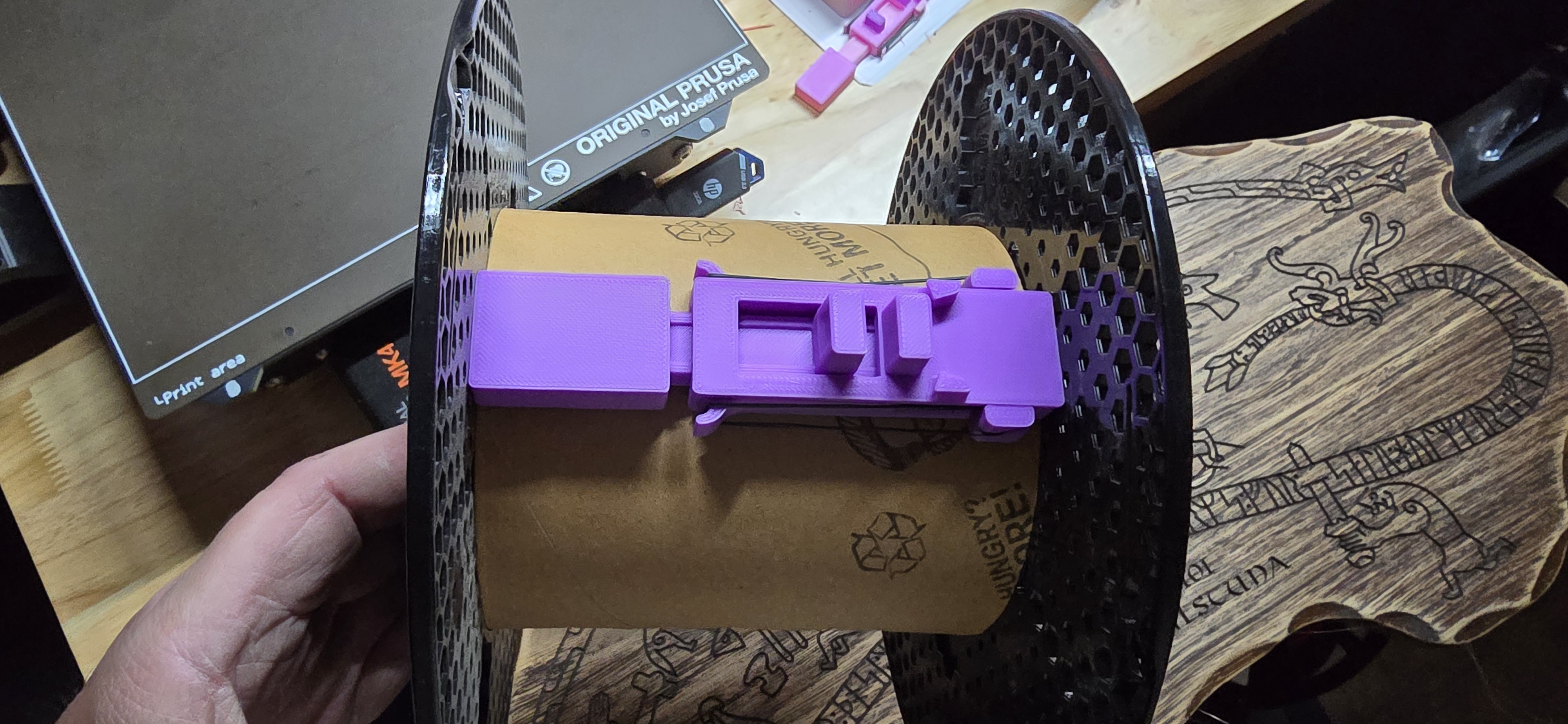 Filament Quick Clamp for 2KG Spool by SoCalNorseGod | Download free STL ...