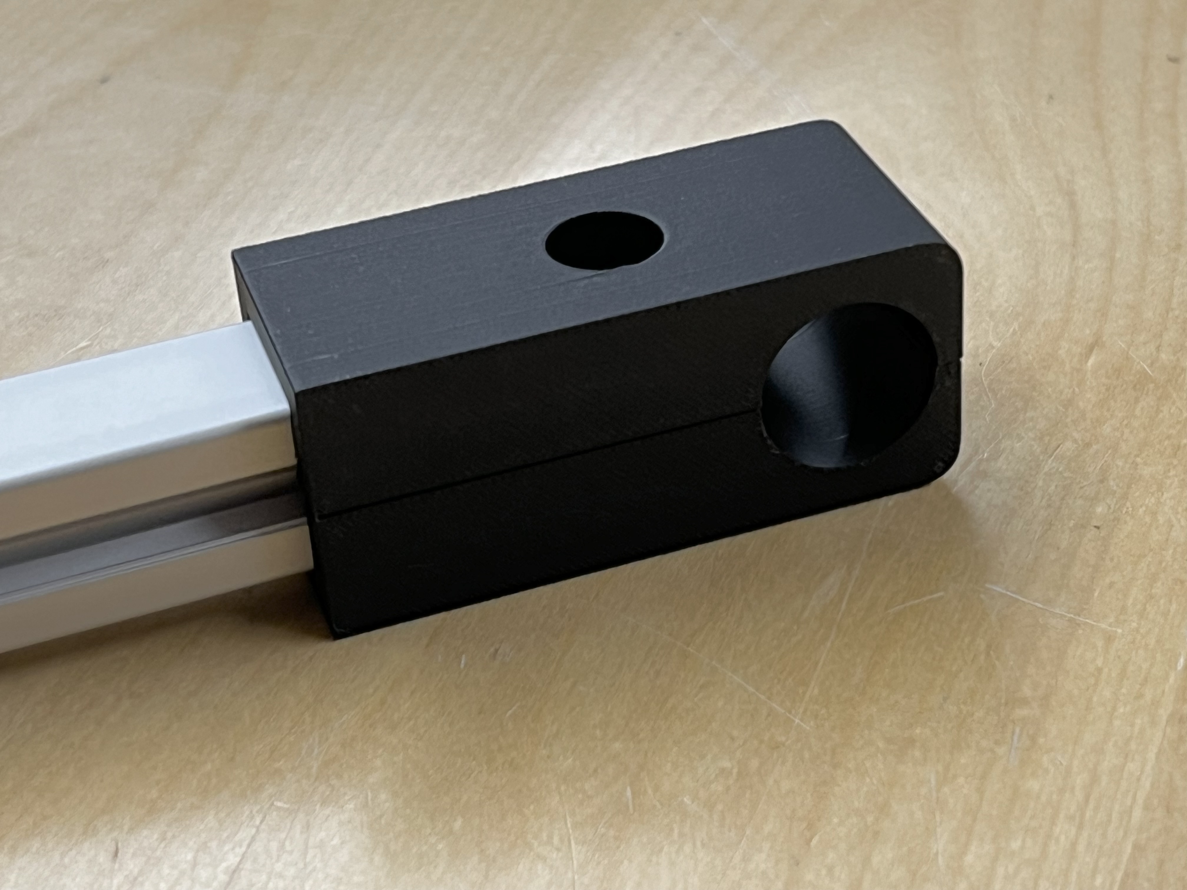 Halterung für 20mm Aluminiumprofil und Rohr by Jan Privat | Download ...