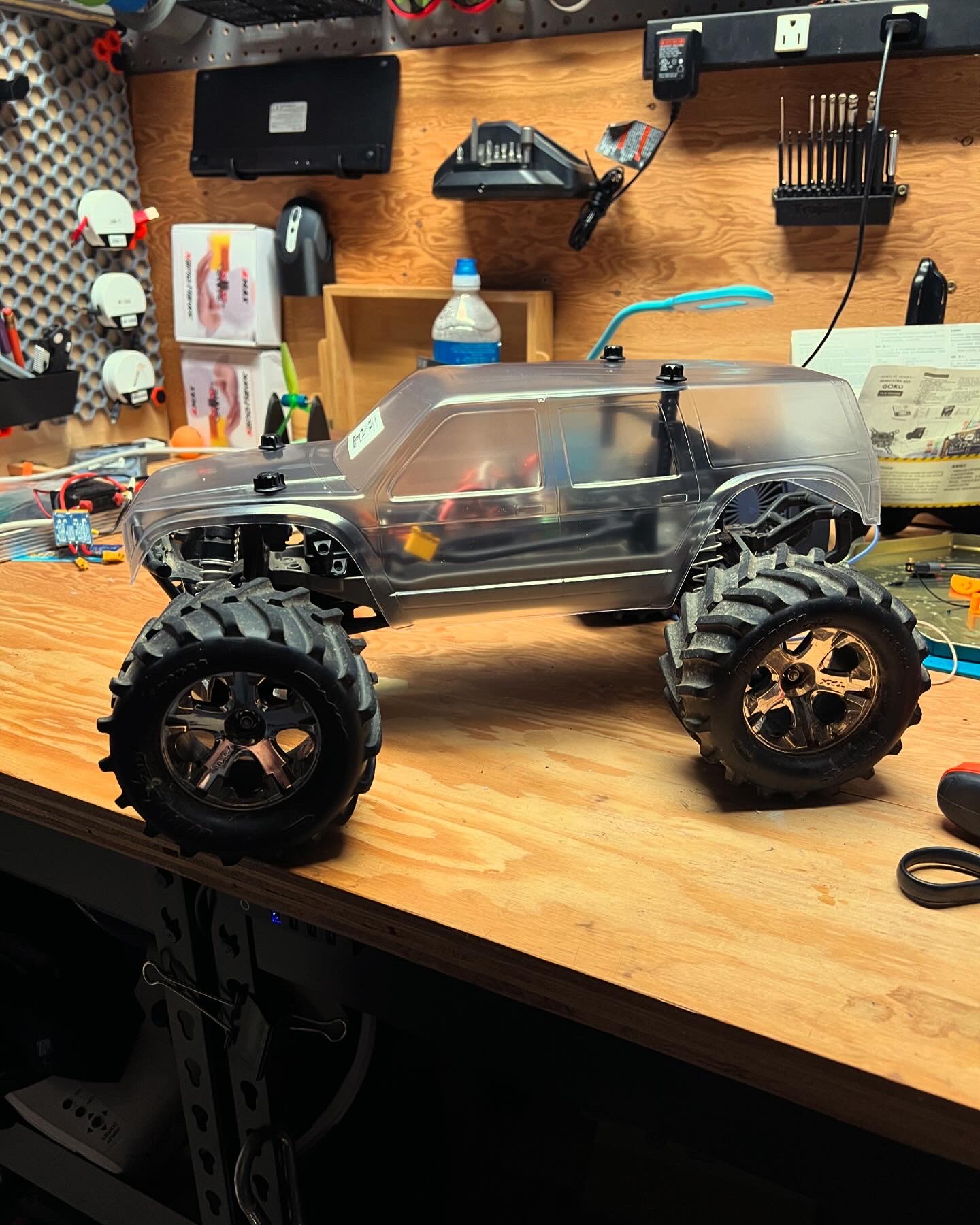 DJI FPV mount for Traxxas Stampeed 4x4 Old chassis by Trajan | Download ...
