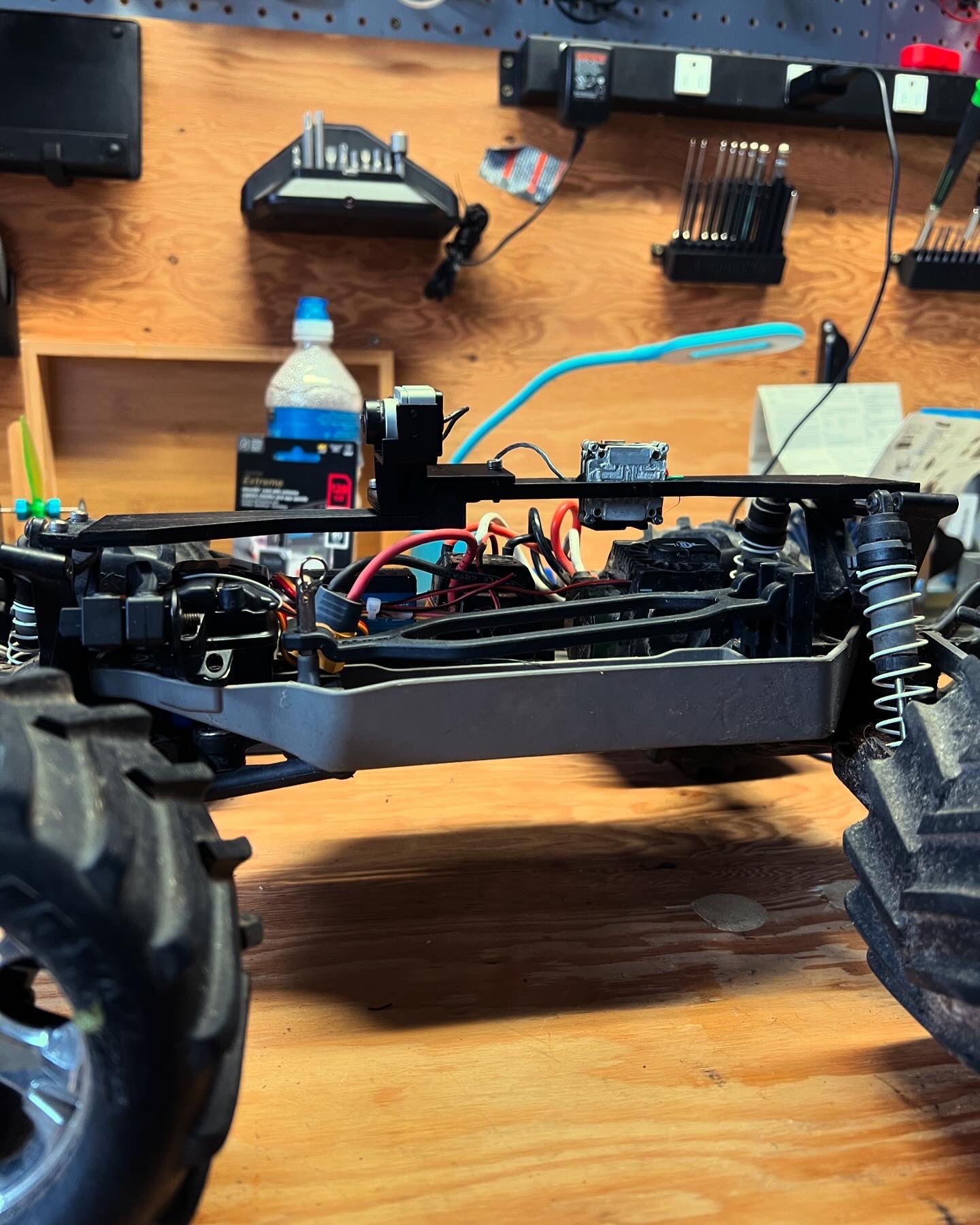 DJI FPV mount for Traxxas Stampeed 4x4 Old chassis by Trajan | Download ...