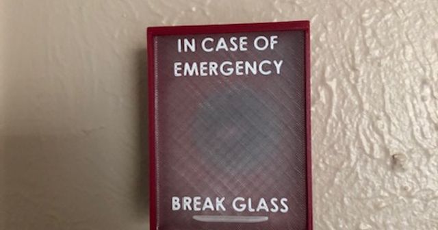 Emergency Pacifier Box by T-10 | Download free STL model | Printables.com