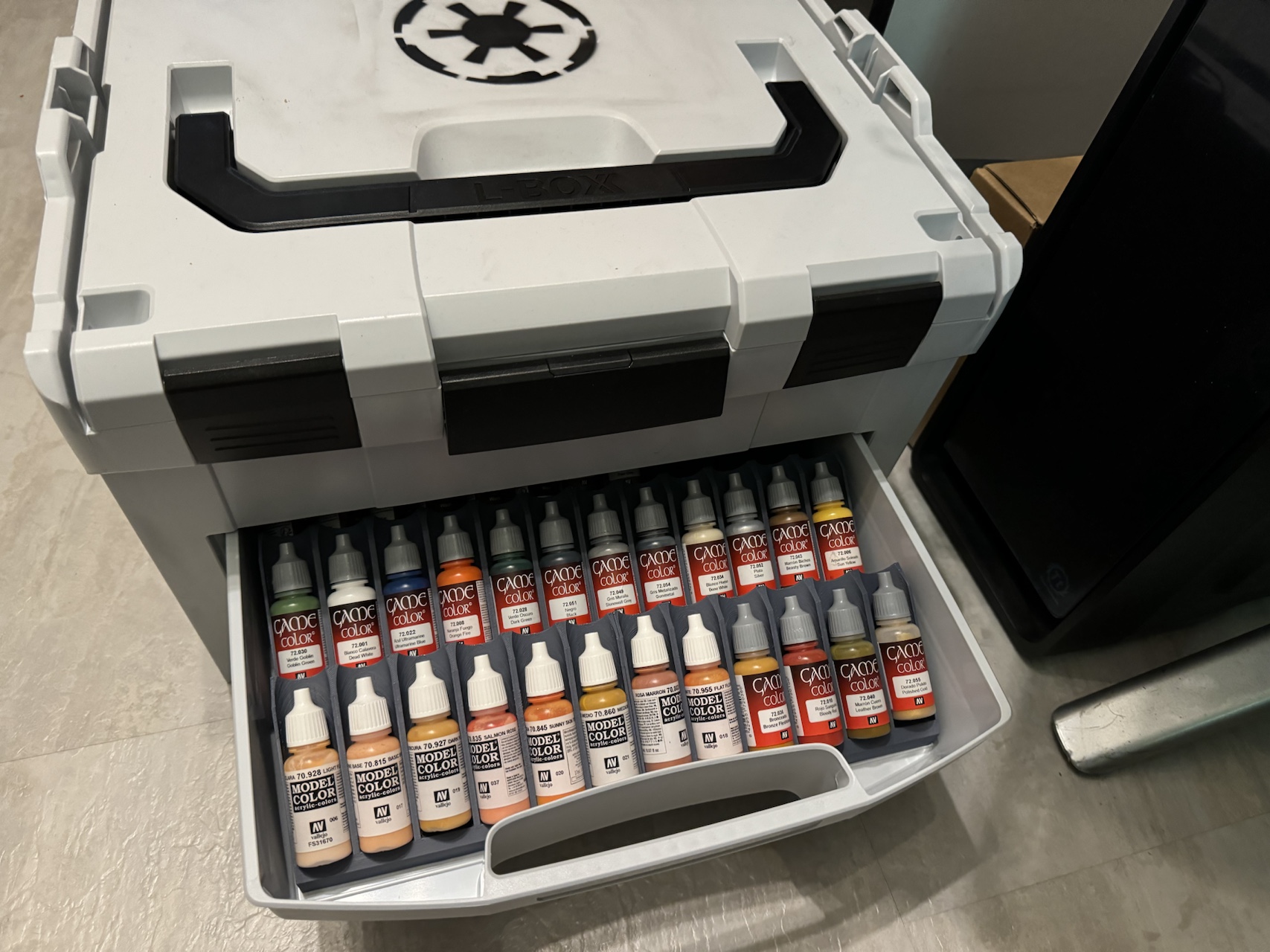 Sortimo iBoxx Vallejo Paint bottle storage (modular) by Spark the Fox ...