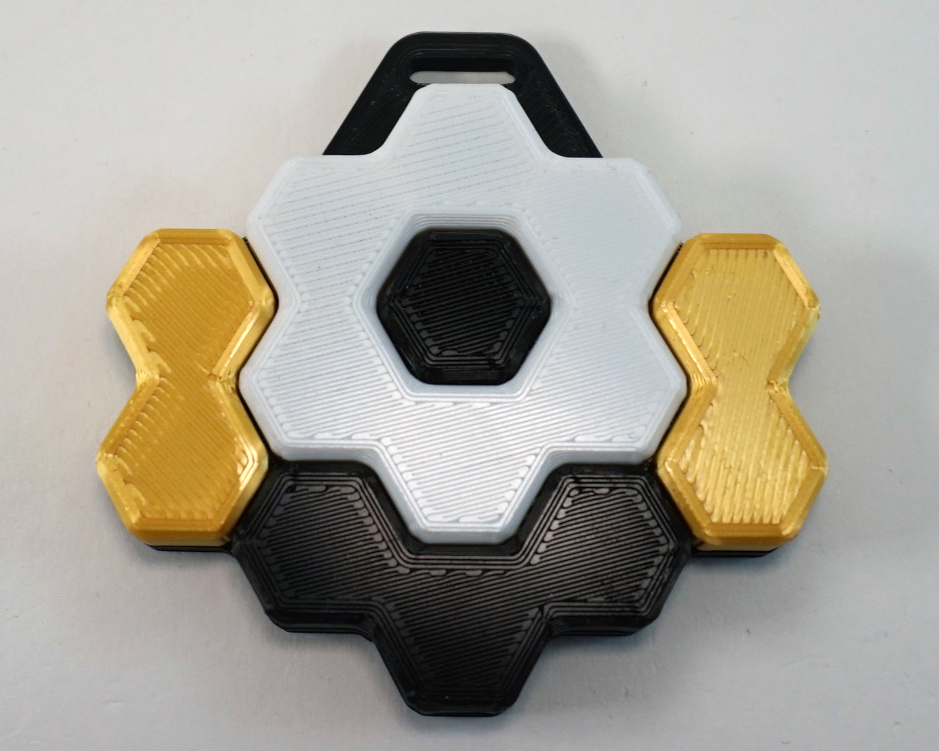 Bit Badge: customisable lanyard badge by SilentMode | Download free STL ...