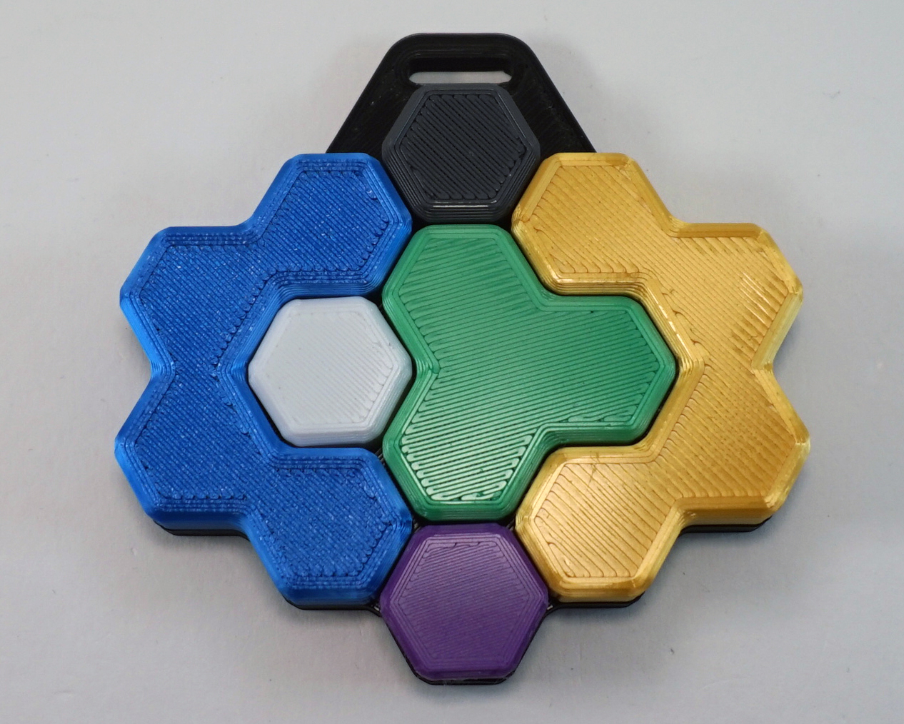 Bit Badge: customisable lanyard badge by SilentMode | Download free STL ...