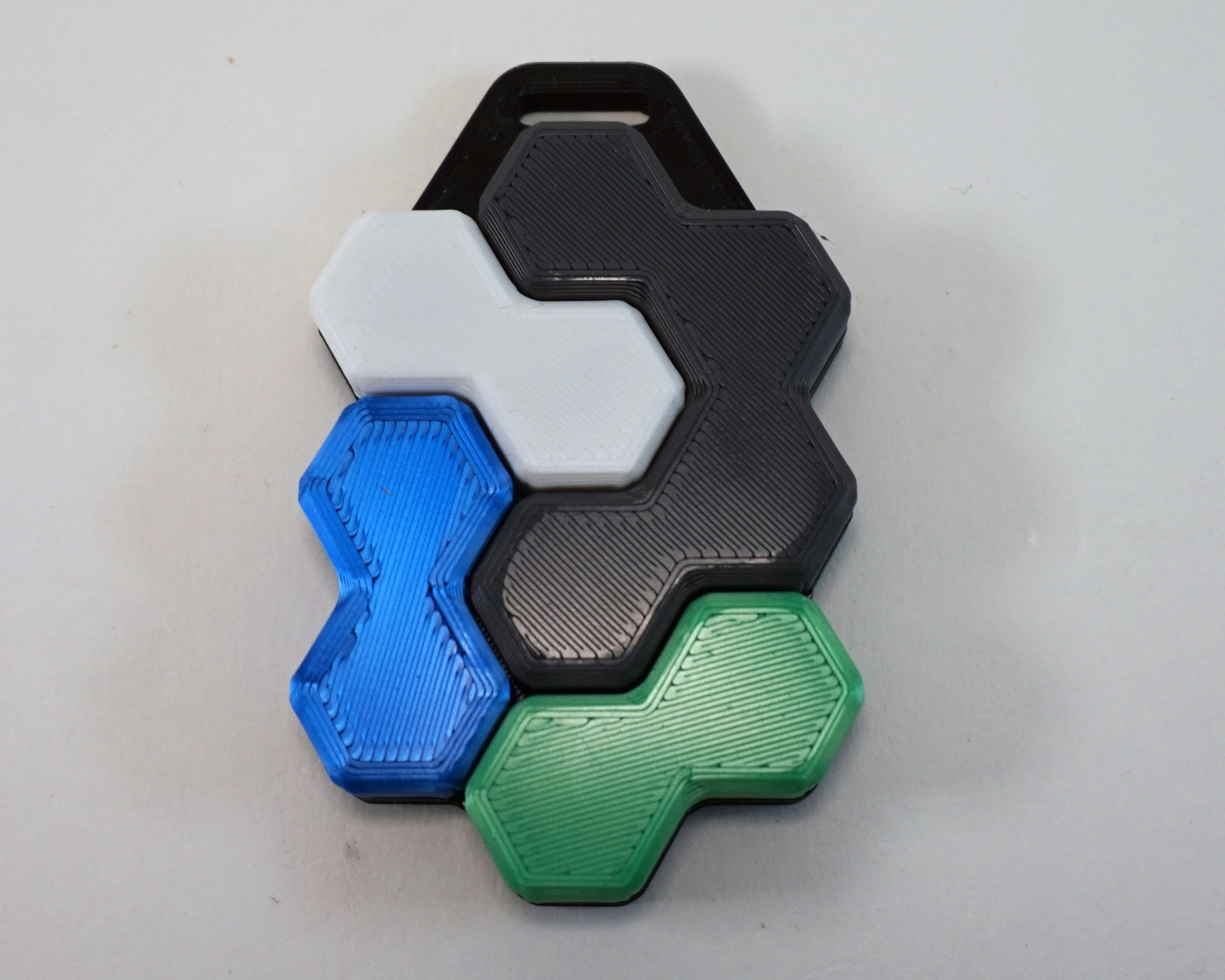 Bit Badge: customisable lanyard badge by SilentMode | Download free STL ...