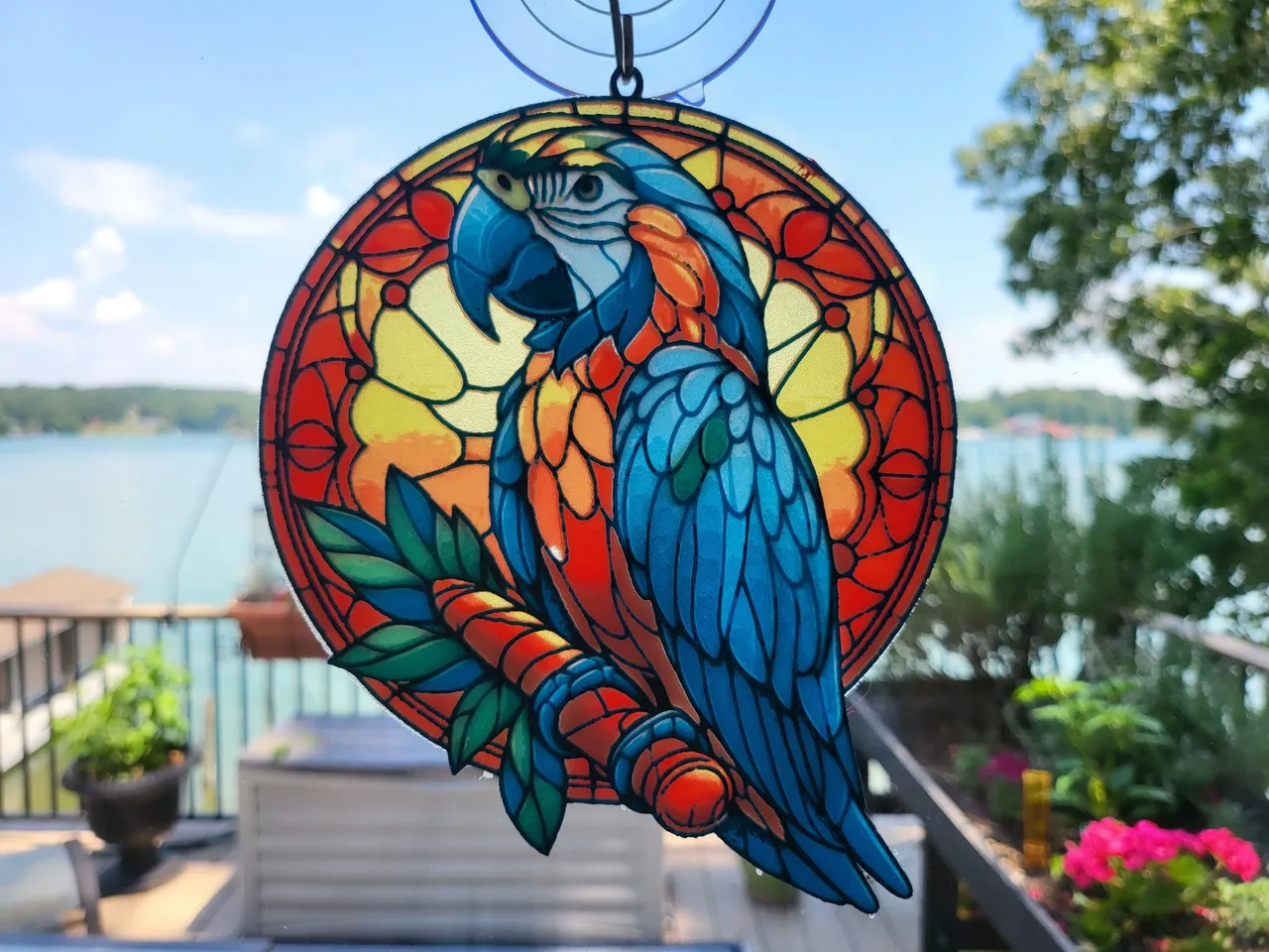 HueForge Stained Glass Macaw by tlavedas | Download free STL model ...