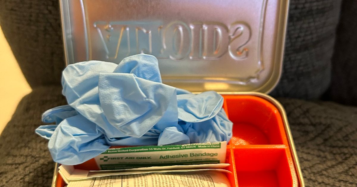 Ultralight Altoids IFAK (Individual First Aid Kit) por The 3D Printing ...