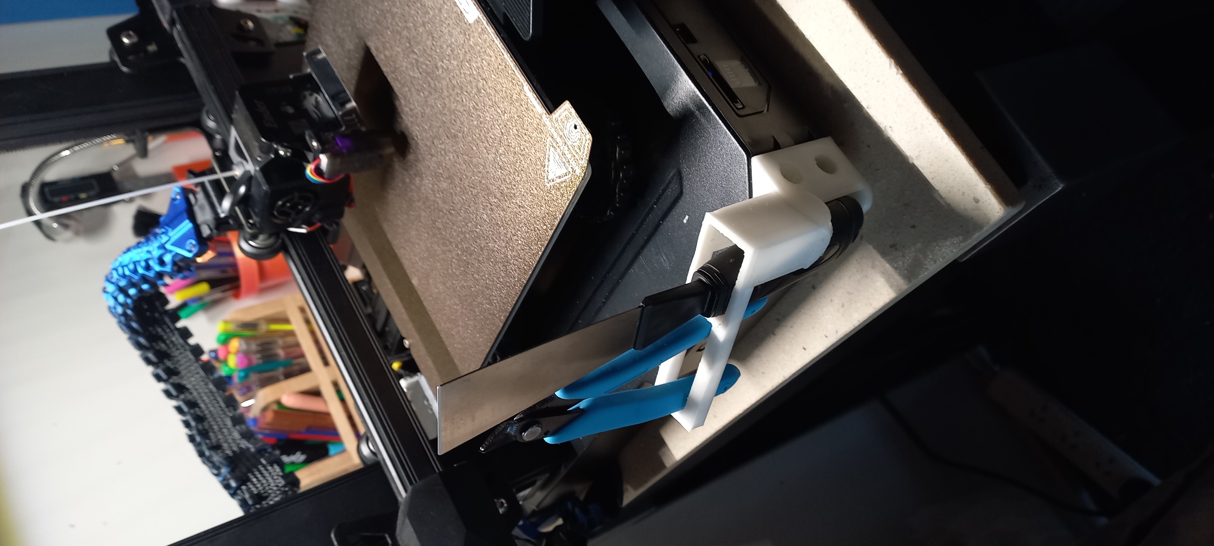 Ender 3 S1 pro compact screenmount and tool holder by luciano ...