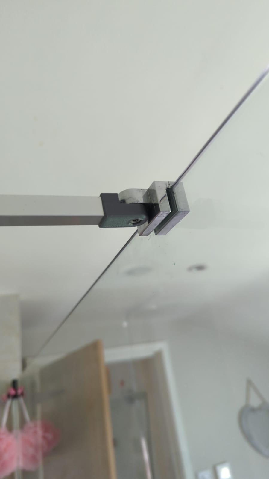 Shower screen support arm by reviloc | Download free STL model ...