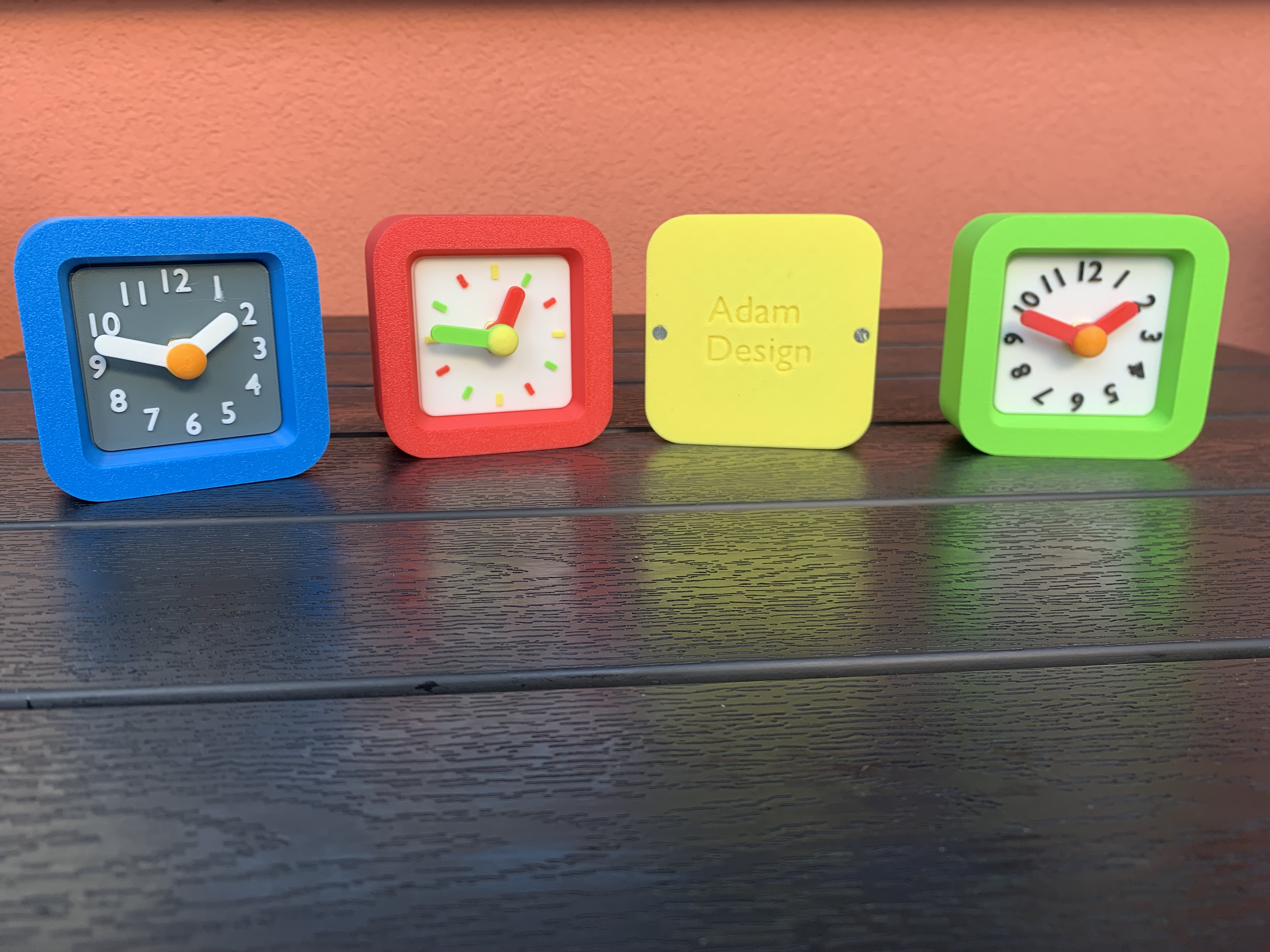 Cute table clock by Adam Design | Download free STL model | Printables.com