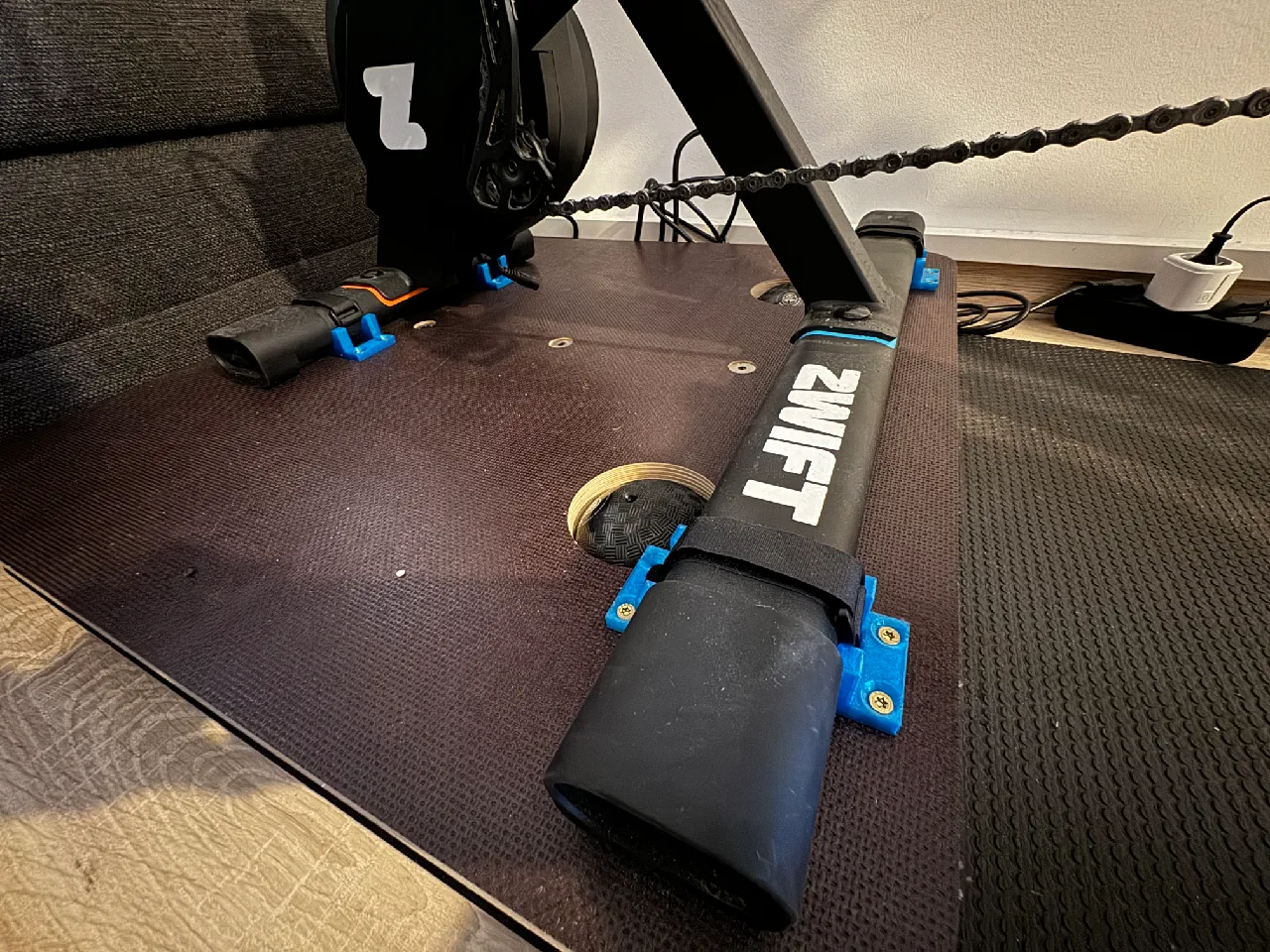 Zwift Hub Rocker Plate Mount by dereulenspiegel | Download free STL ...