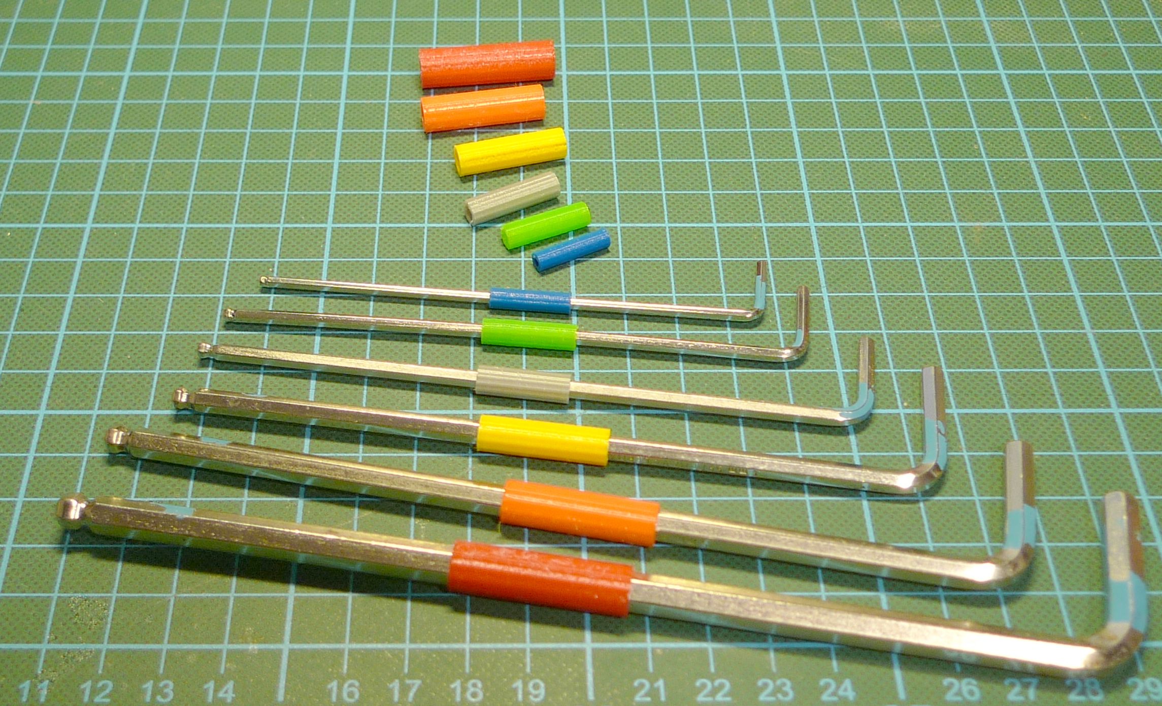 Quick-turning sleeves for retrofitting Allen keys by Goto Dengo ...