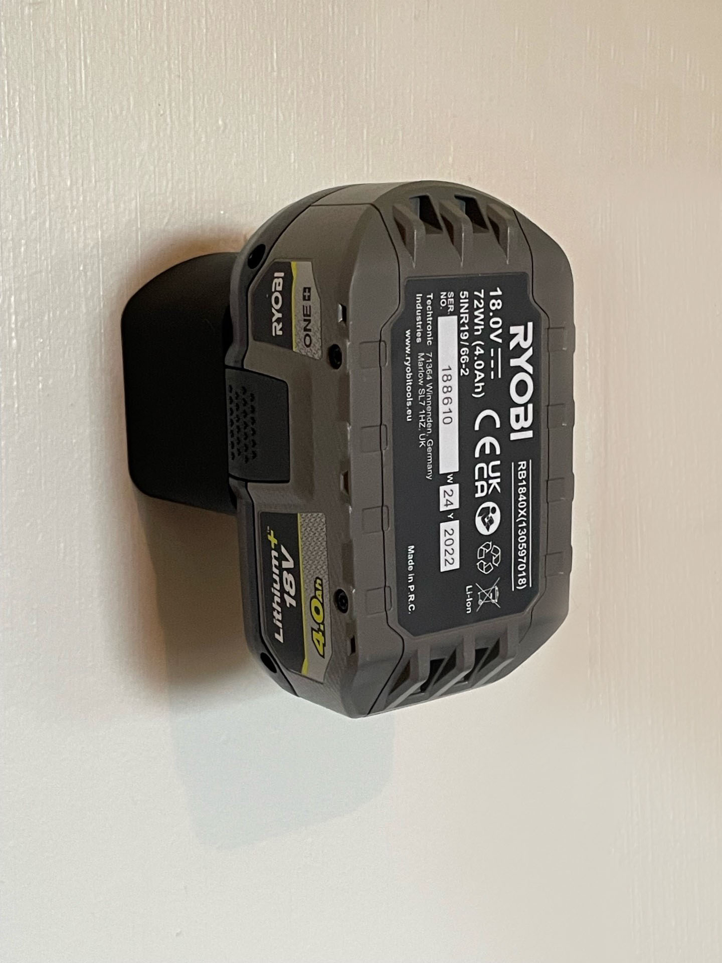 Ryobi One+ Battery wall mount by Jallim | Download free STL model ...